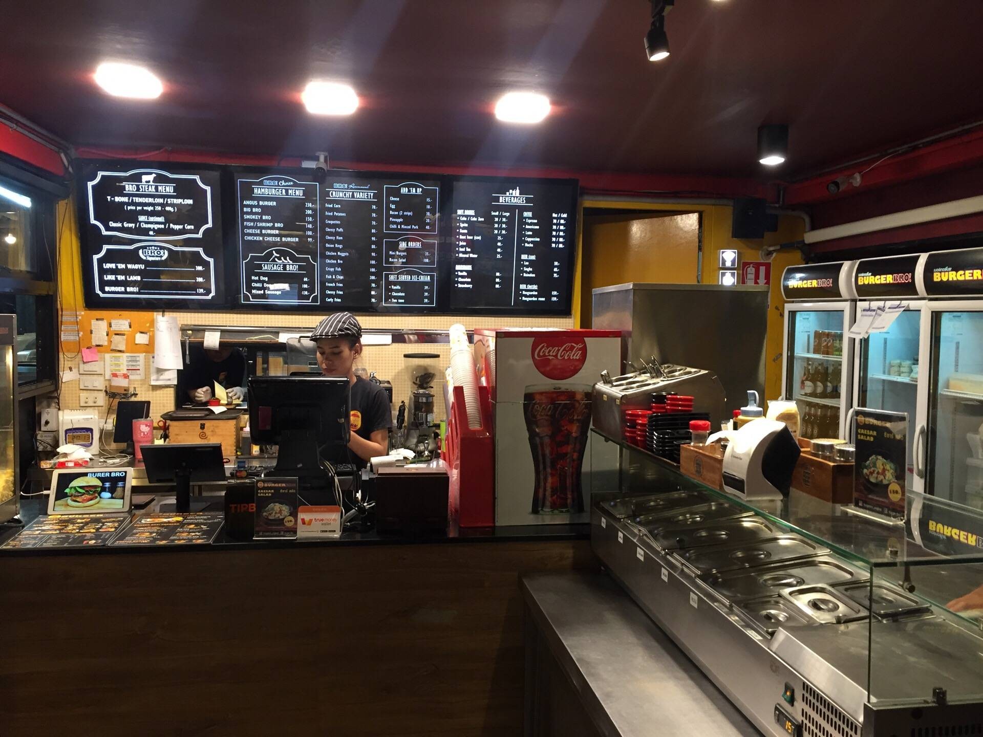 รูป BURGER BRO พระราม 9