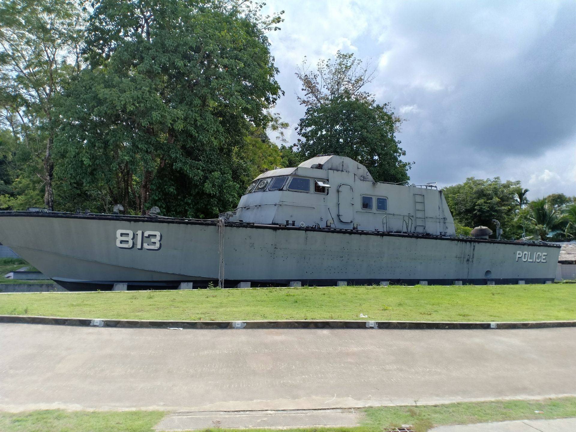 รีวิว อนุสรณ์สถานสึนามิ เรือ ต.813 - สถานที่รำลึกถึงเรือต.813 จากคลื่น ...