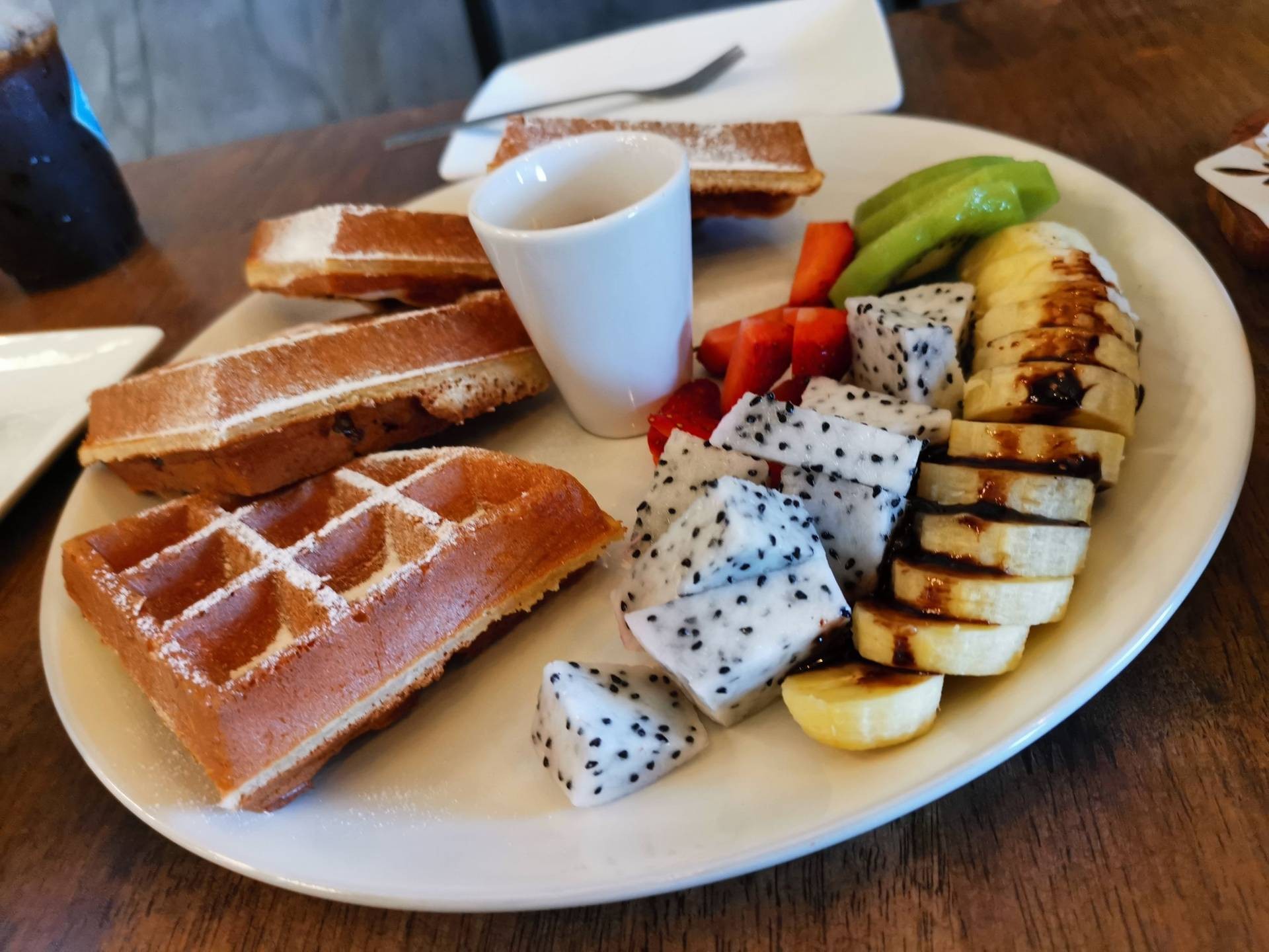 รีวิว Sweet Things Cafe - ขยายร้านใหม่.นั่งสบาย.กว่าเดิม