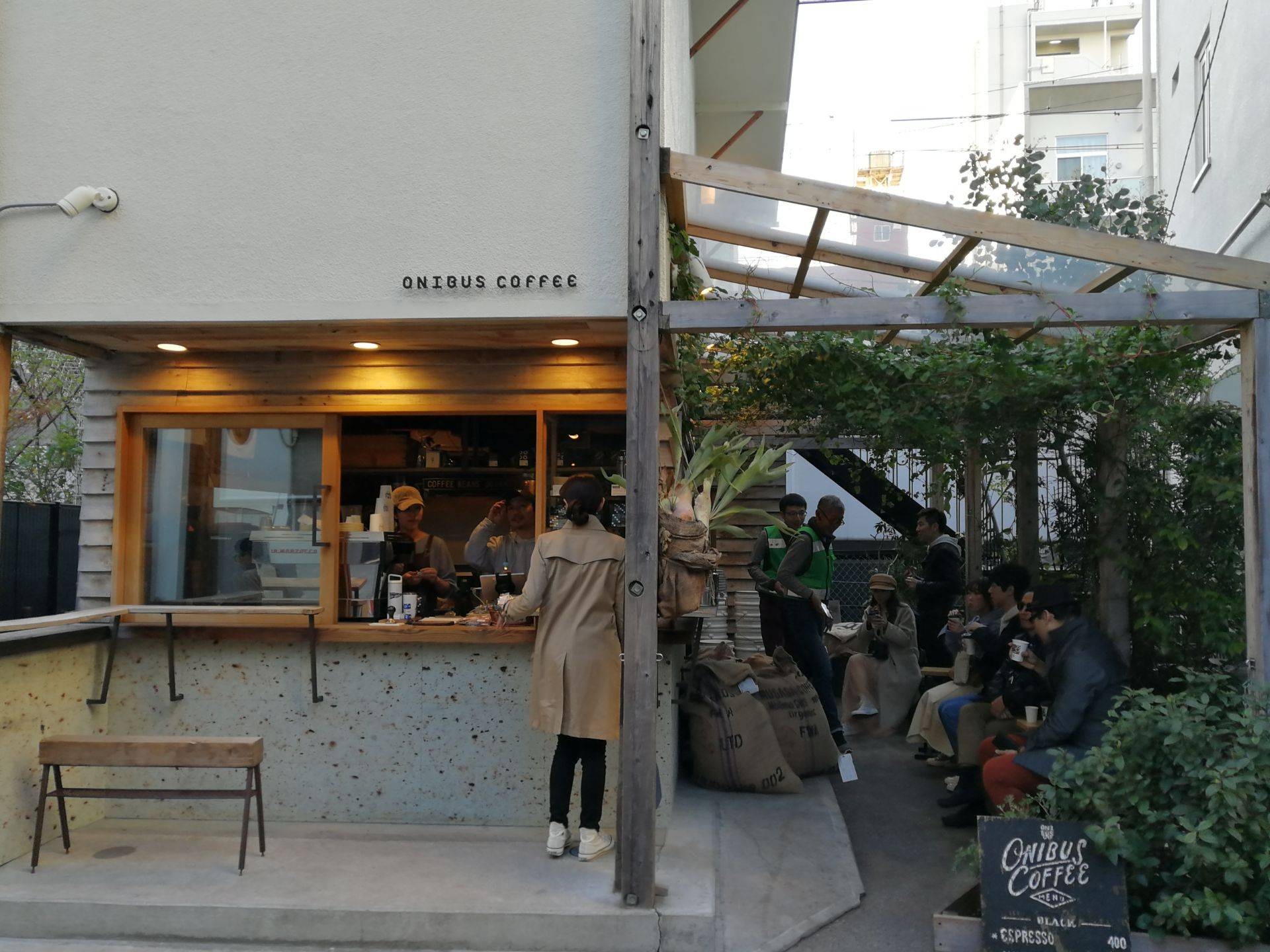 รีวิว Onibus - Third wave coffee roaster - Wongnai