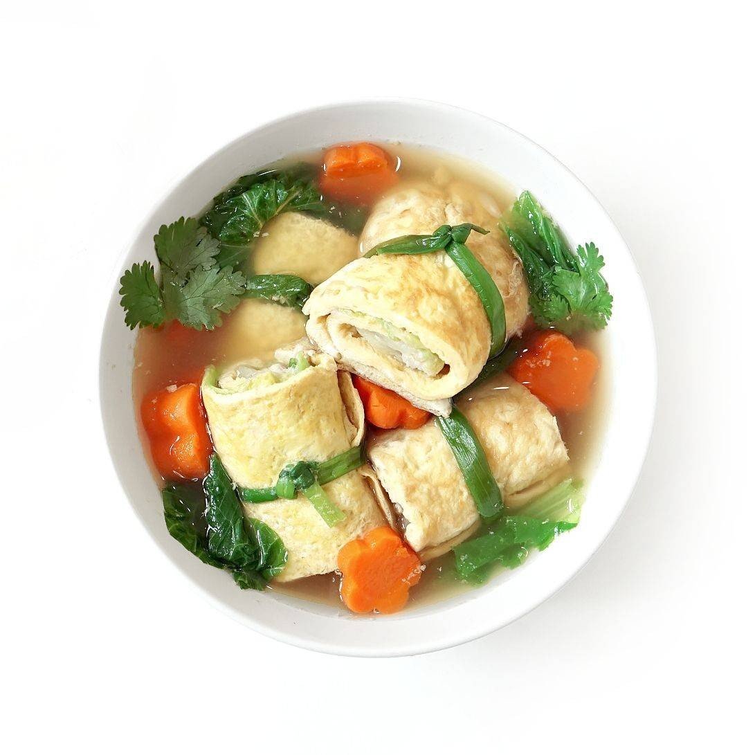 สูตร แกงจืดไข่ม้วนไส้ผักกาดขาวหมูสับ พร้อมวิธีทำโดย ZOMX