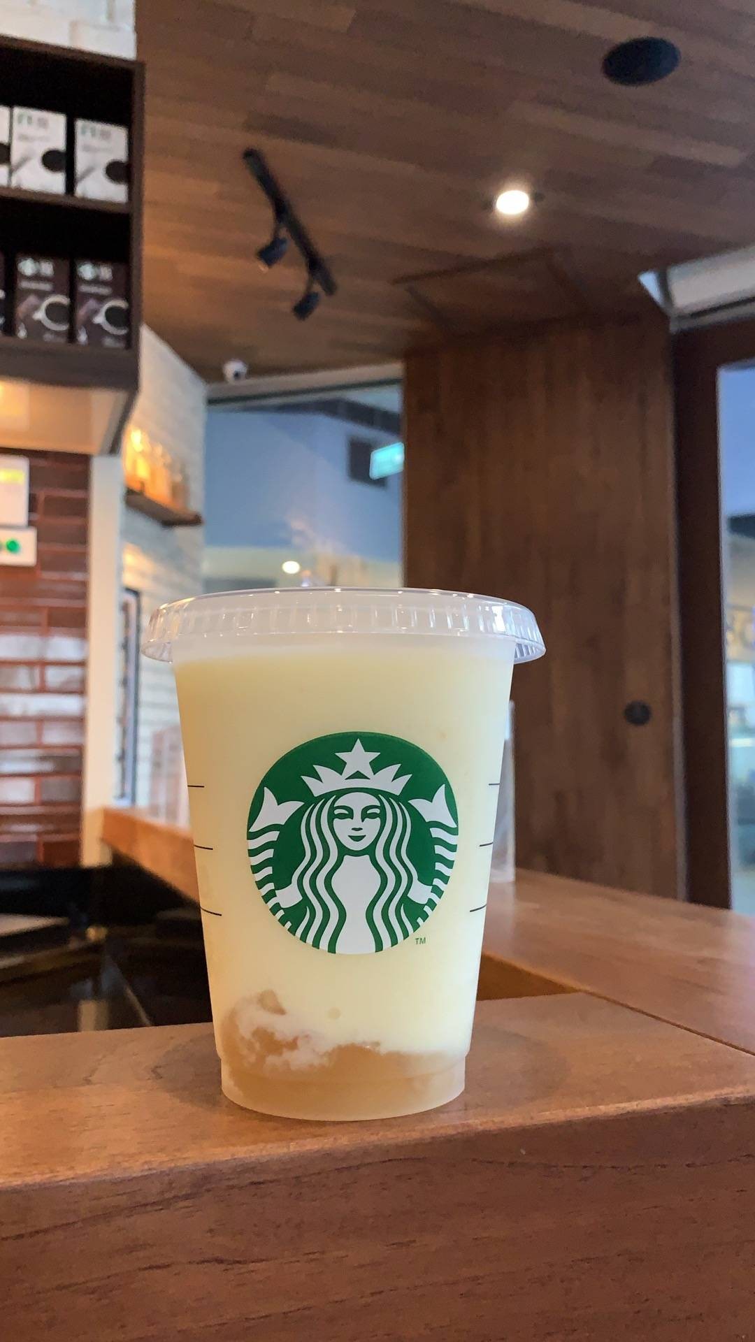 รีวิว Starbucks Metro Town - ส้ม ยูซุ🍊🍊🍊🍊