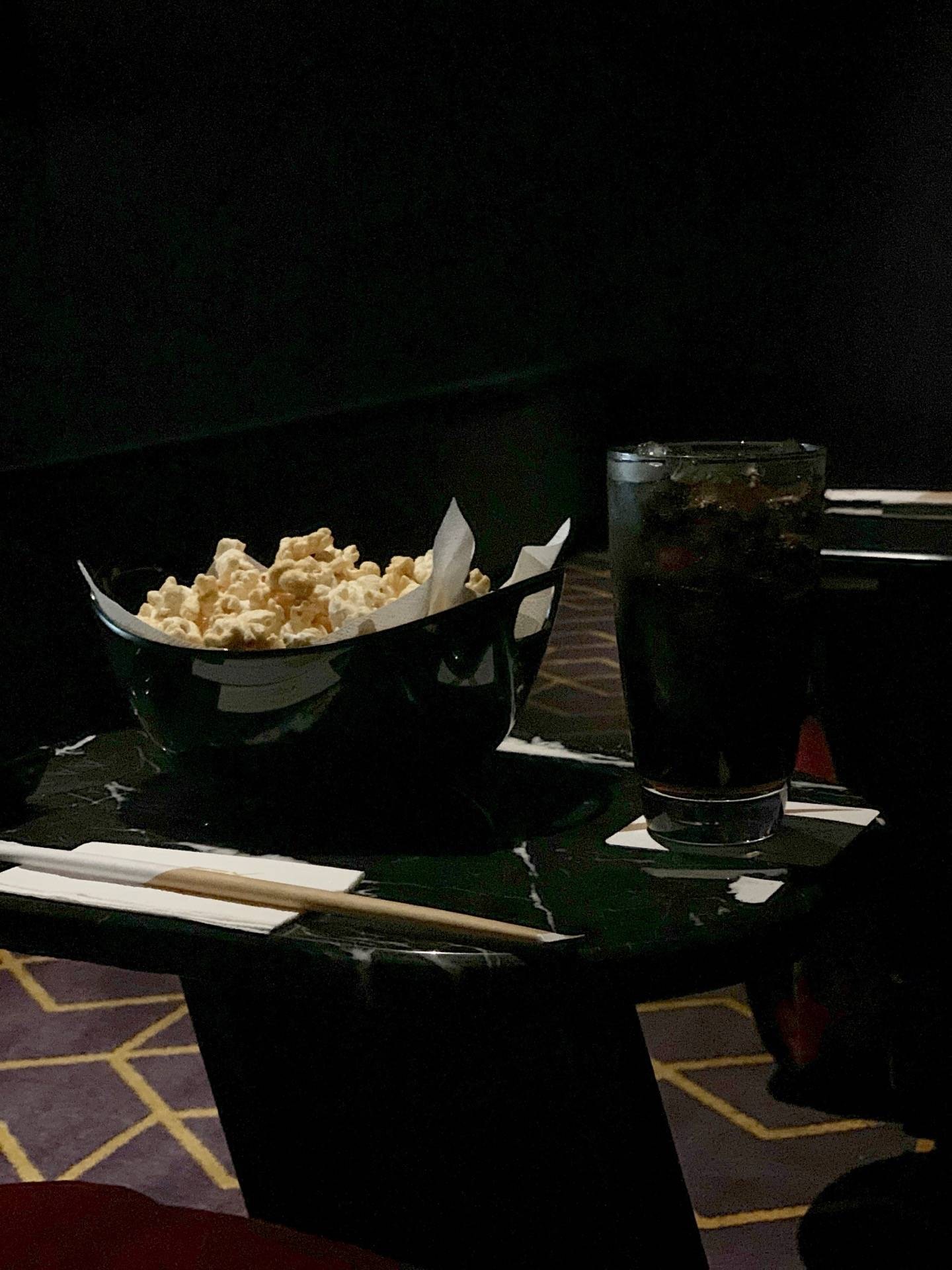 รูป First Class SFX Cinema The Crystal