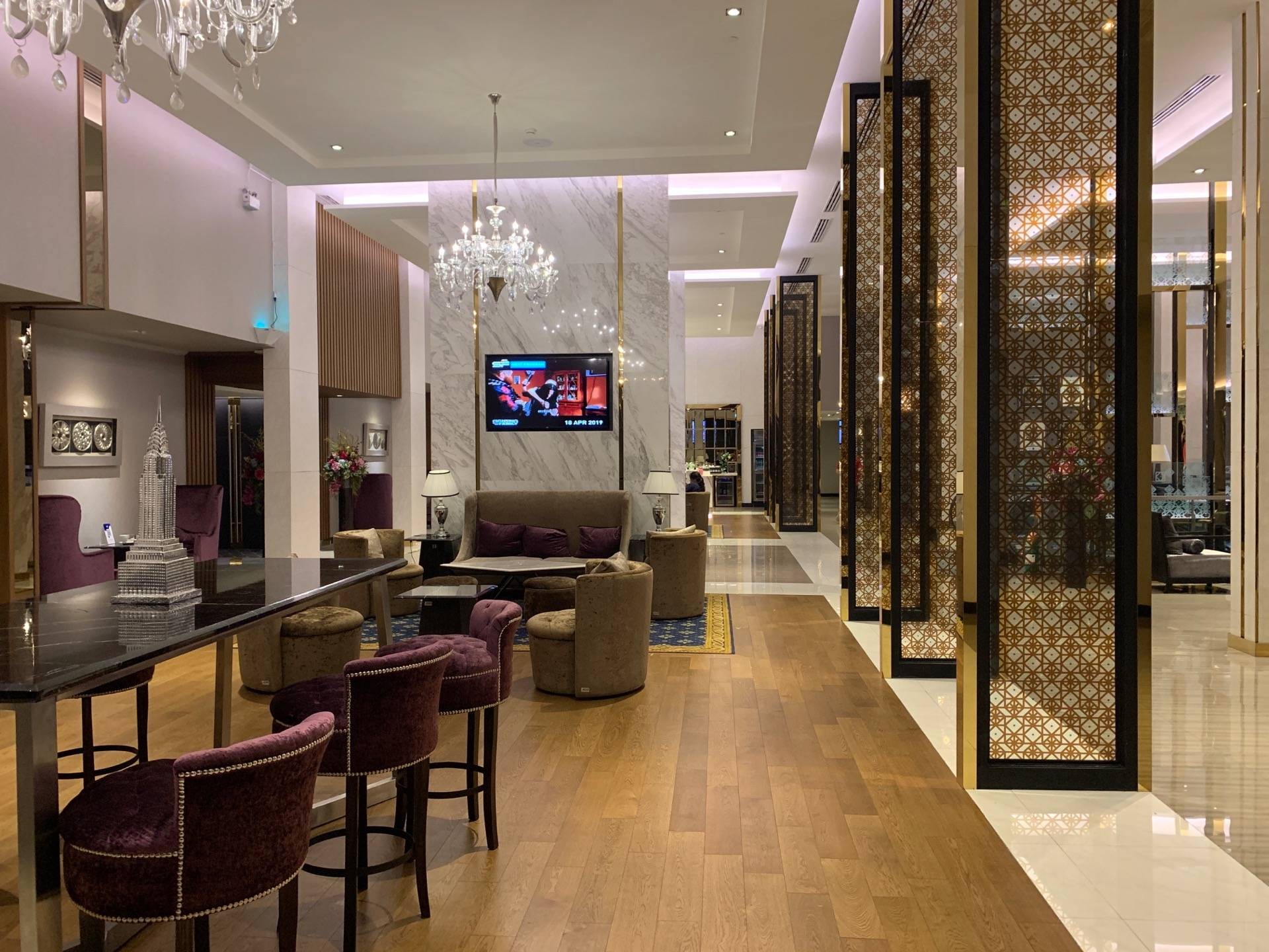 รูป First Class SFX Cinema The Crystal