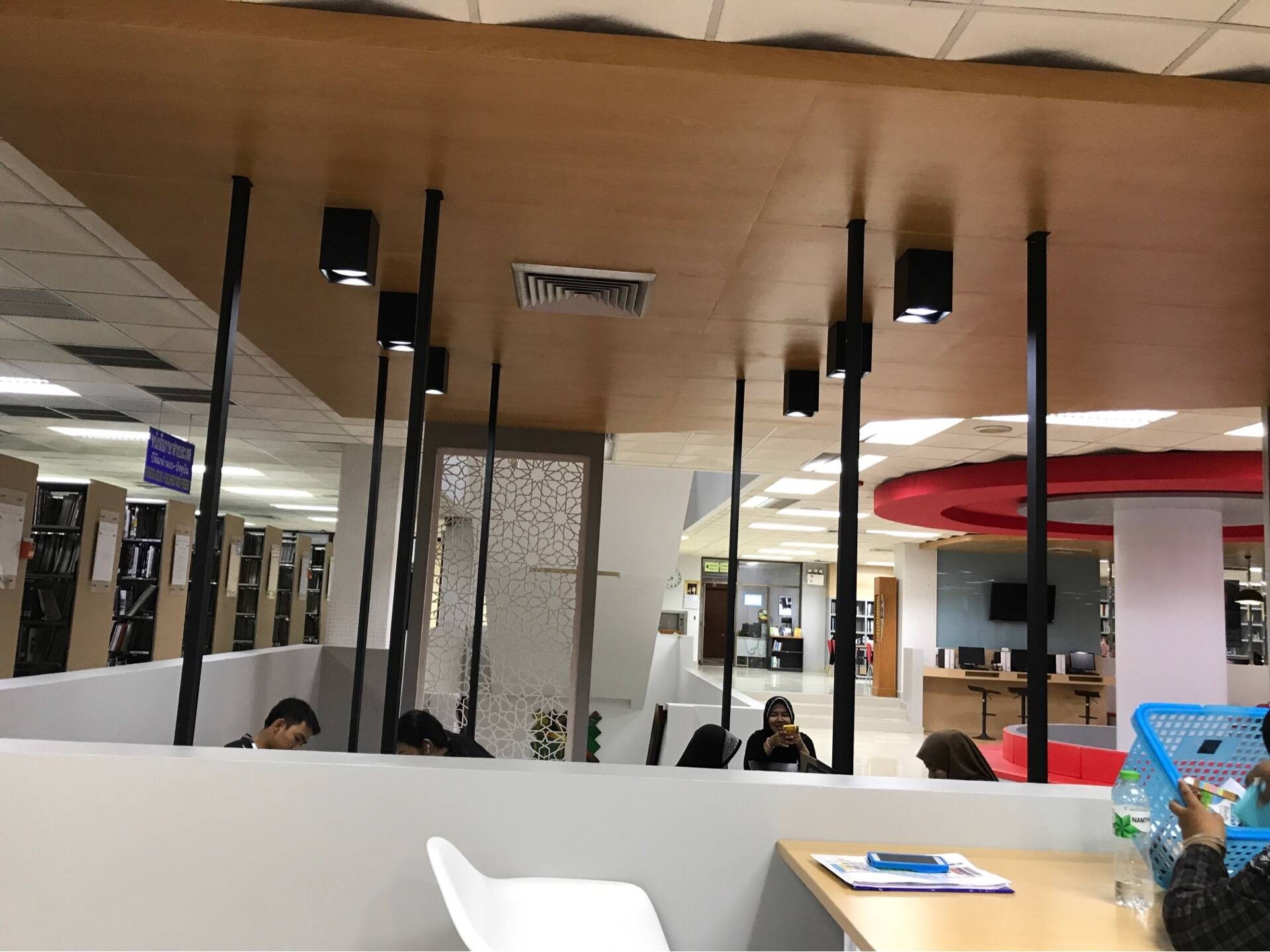 John F. Kenedy Library (ห้องสมุด จอห์นเอฟเคเนดี) - รีวิวสถานที่ท่องเที่ยว