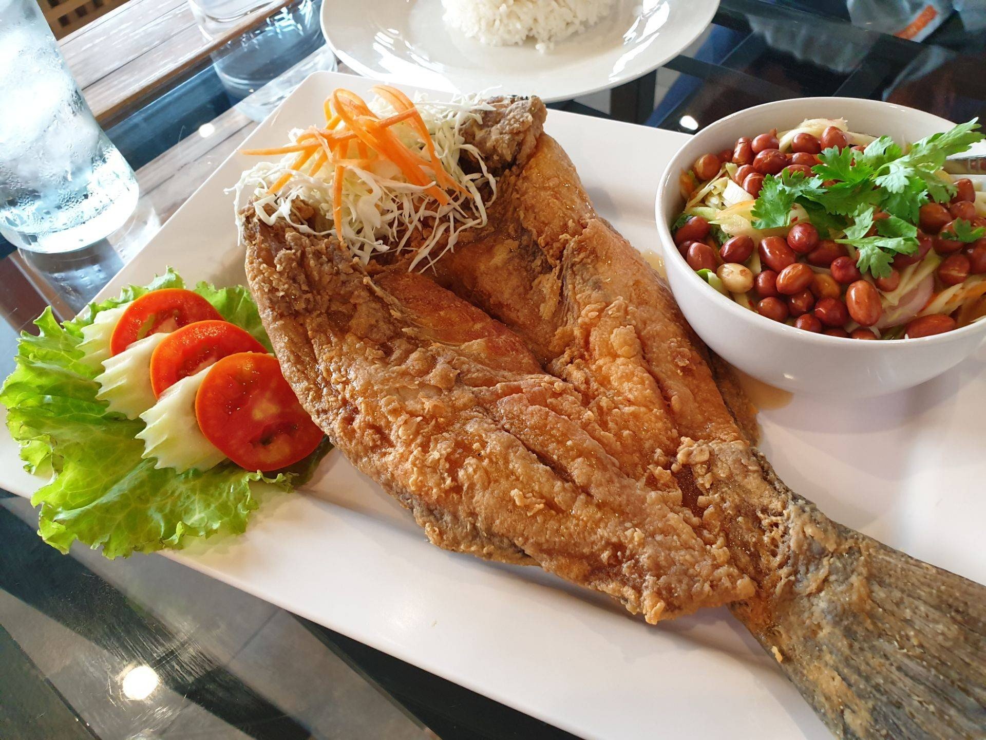 ปลากระพงทอดน้ำปลา • 280บาท Sizel ร้าน Smile Chiangkhan