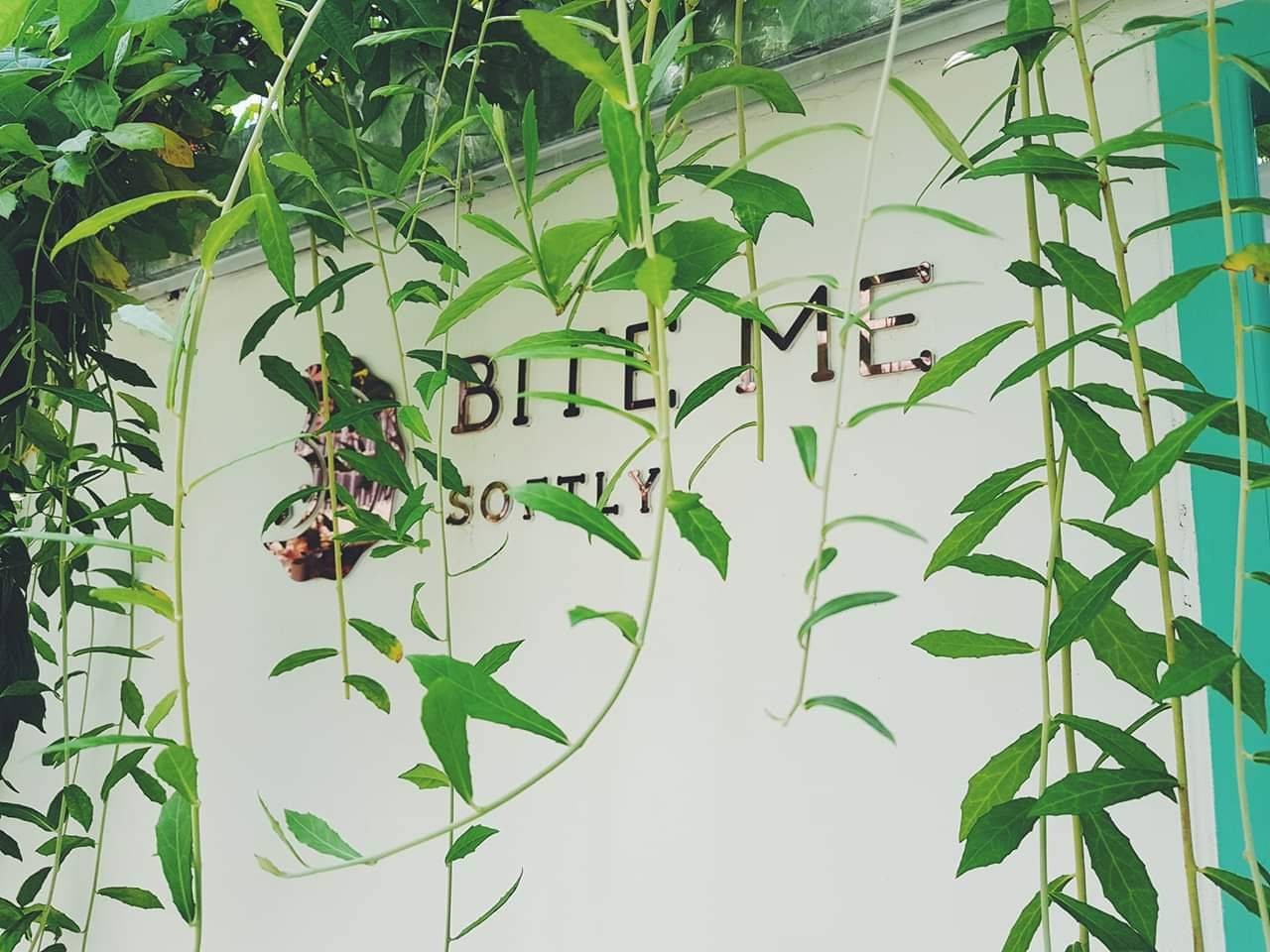 รีวิว Bite Me Softly - บรรยากาศดี อาหารอร่อย