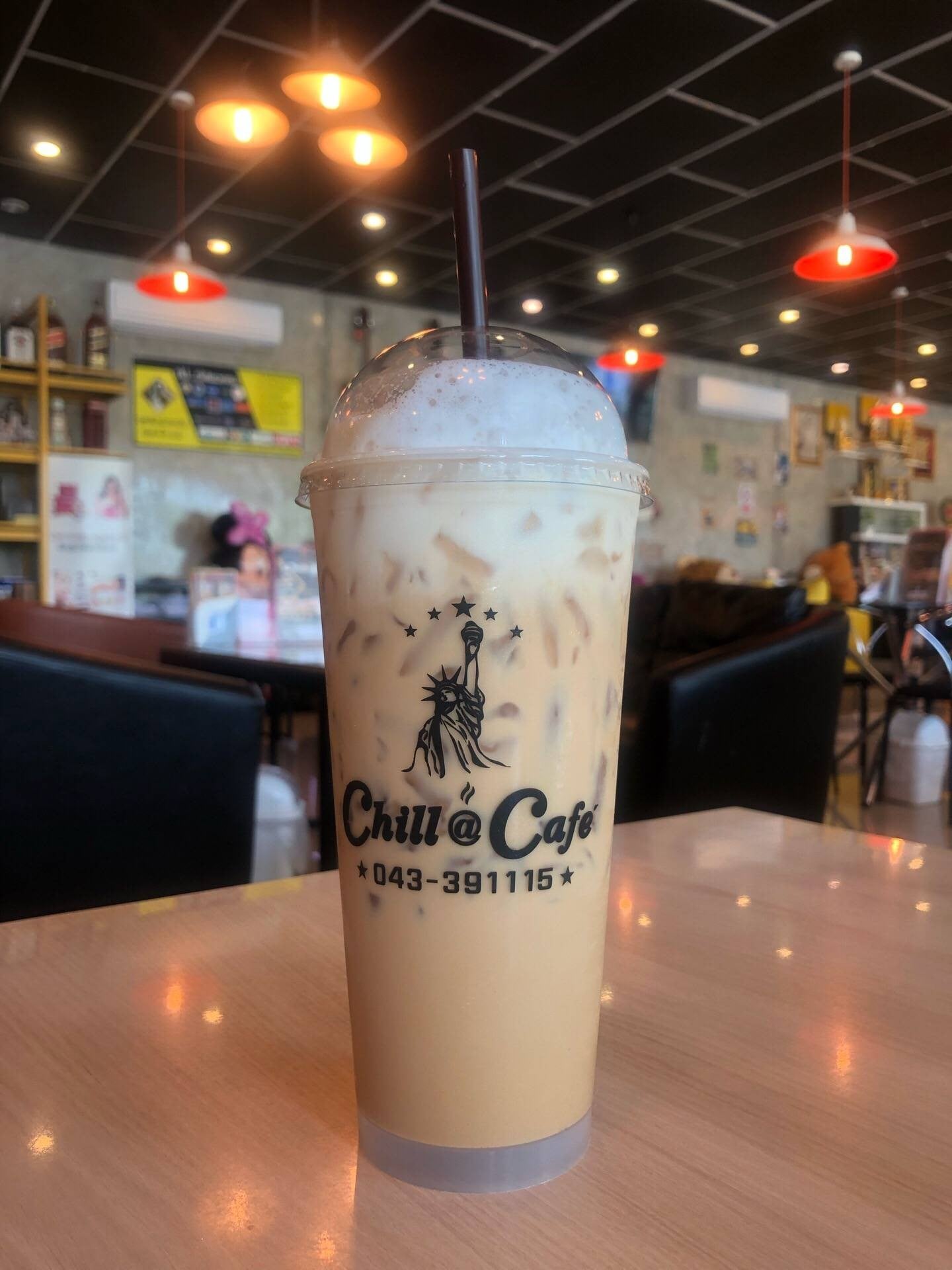 รีวิว Chill@cafe - ไม่ได้มาตั้งเกือบปร