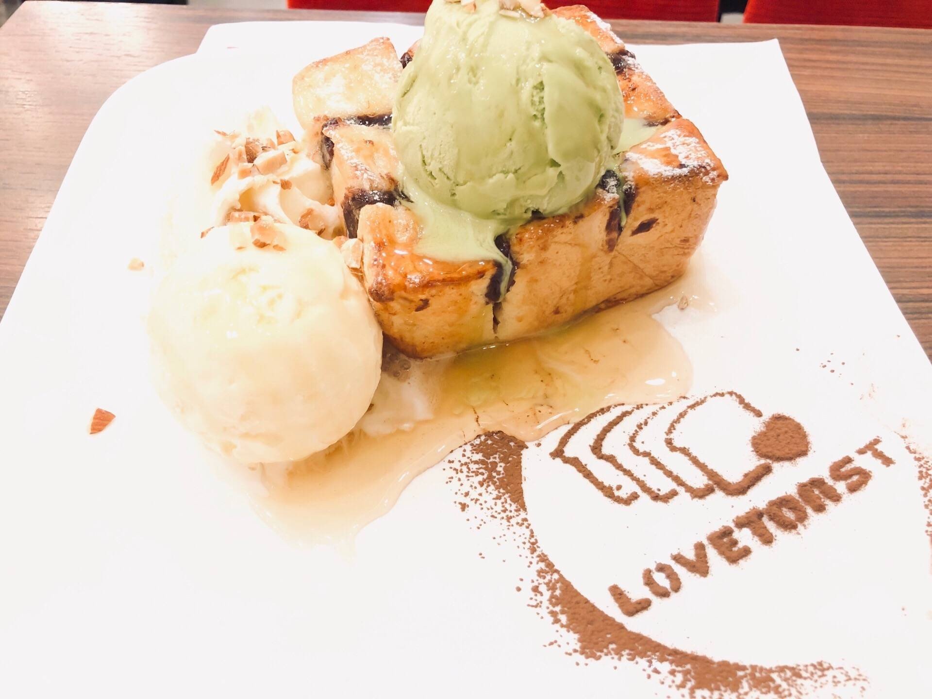 รีวิว Love Toast Mega bangna - 🍞 Love Toast 🍞 - Wongnai