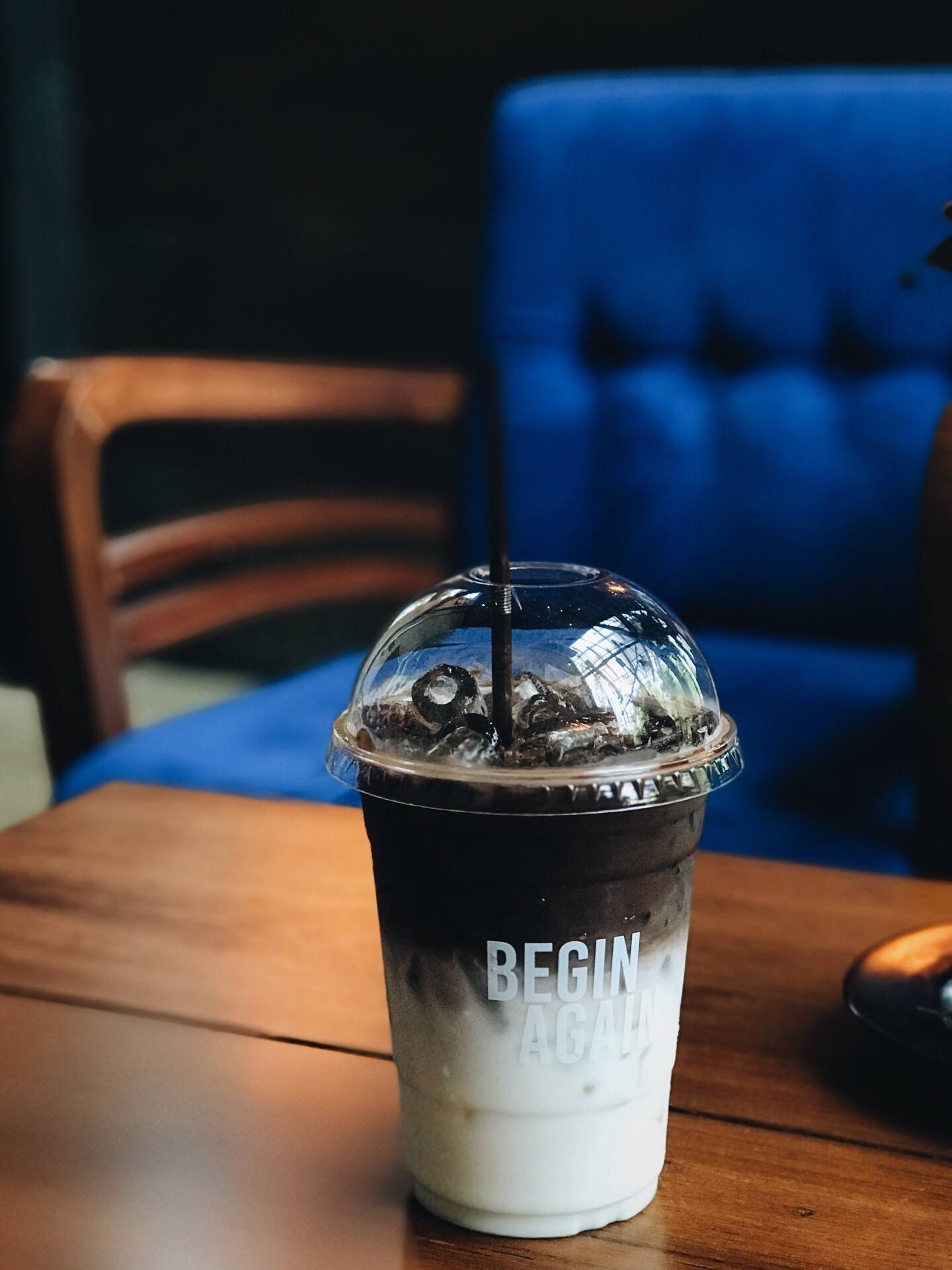 รีวิว BEGIN AGAIN Cafe' - บรรยากาศดี เหมาะสำหรับอ่านหนังสือ