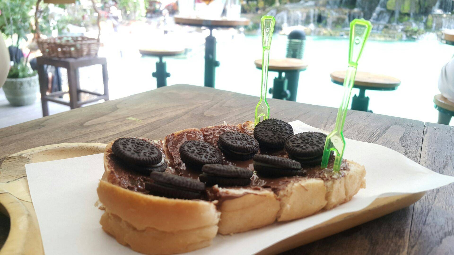 รีวิว Hangar Cafe' - บรรยากาศชิล สถานที่กว้าง