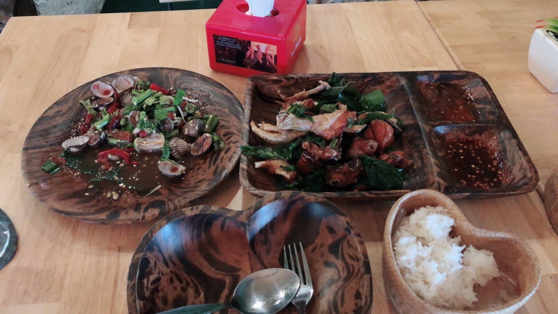 ร้าน VIP Cafe แหลมฉบัง | รีวิวร้านอาหาร - Wongnai