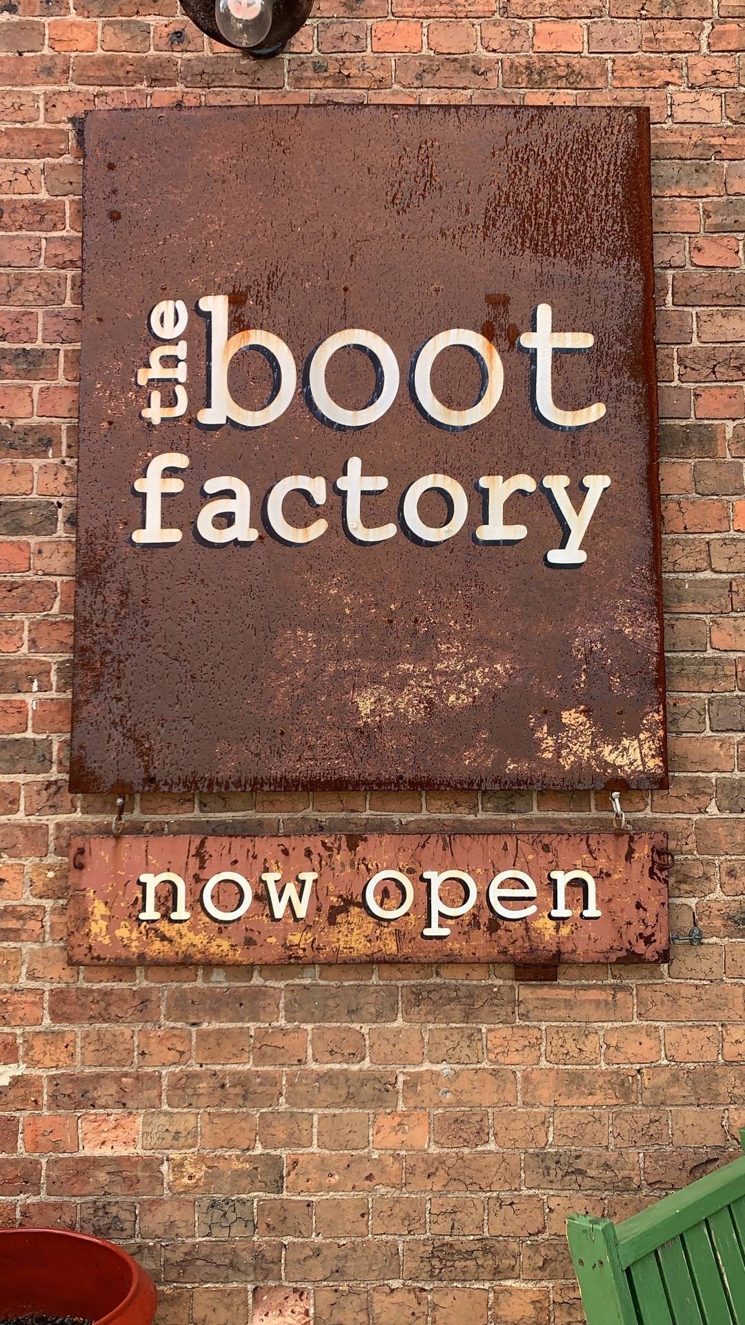 รีวิว The Boot Factory - Choc-acai bowl is gold! Different from other ...