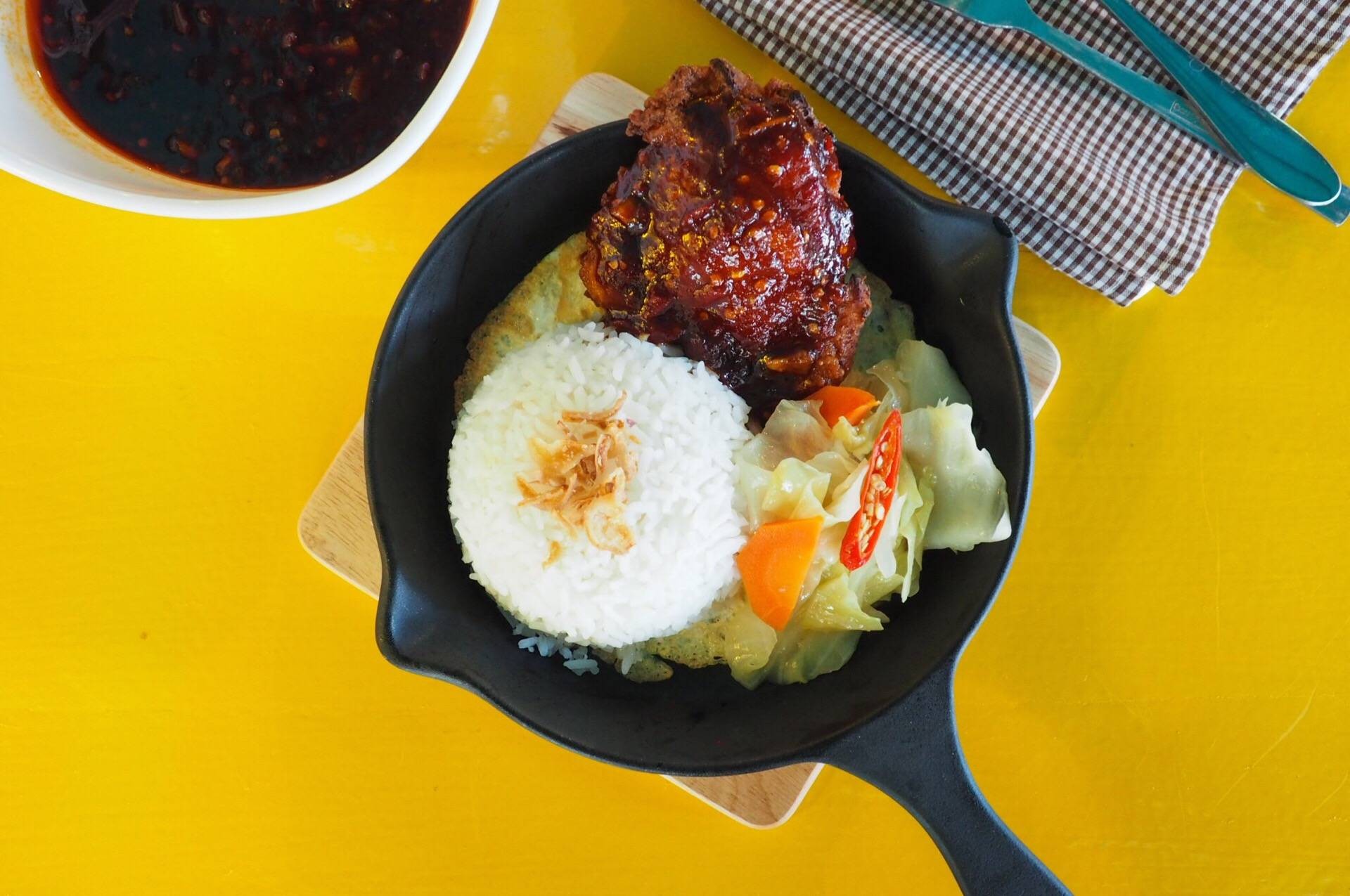 รีวิว Tiger Spicy - ไก่ทอดซอลซัมบัล ซอสคือดีมาก เลิฟฟฟ - Wongnai