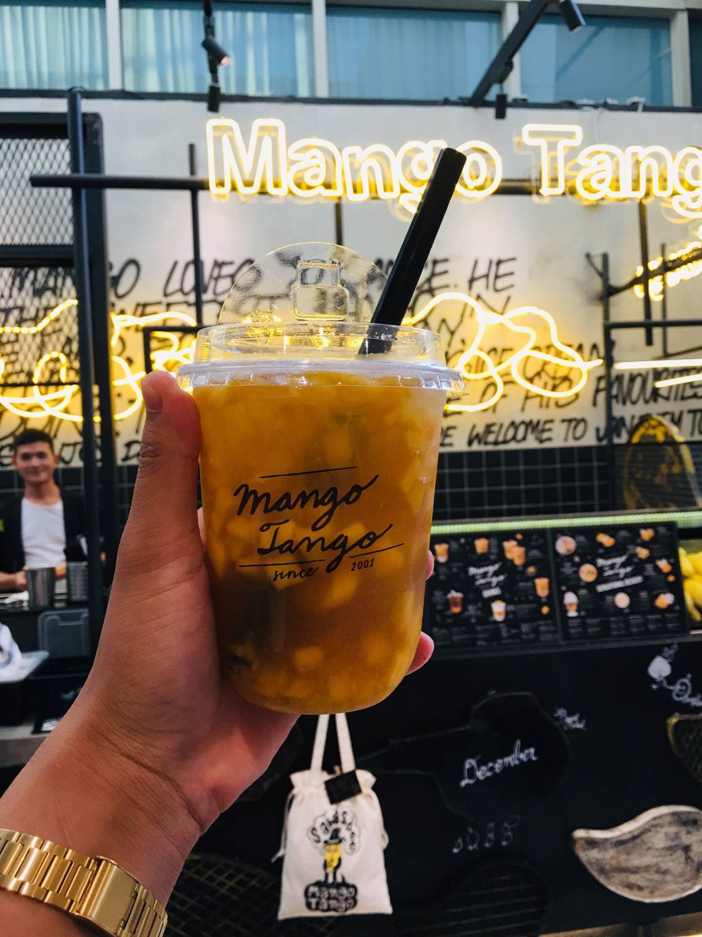 รีวิว Mangotango centralwOrld - ดีมาก Mango Tango