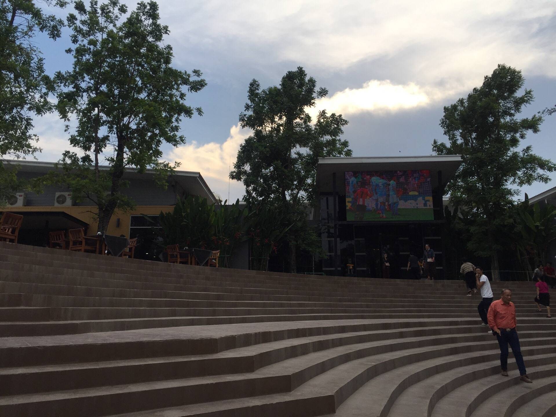รูป Myawaddy Complex เมียวดีคอมเพล็กซ์ Wongnai