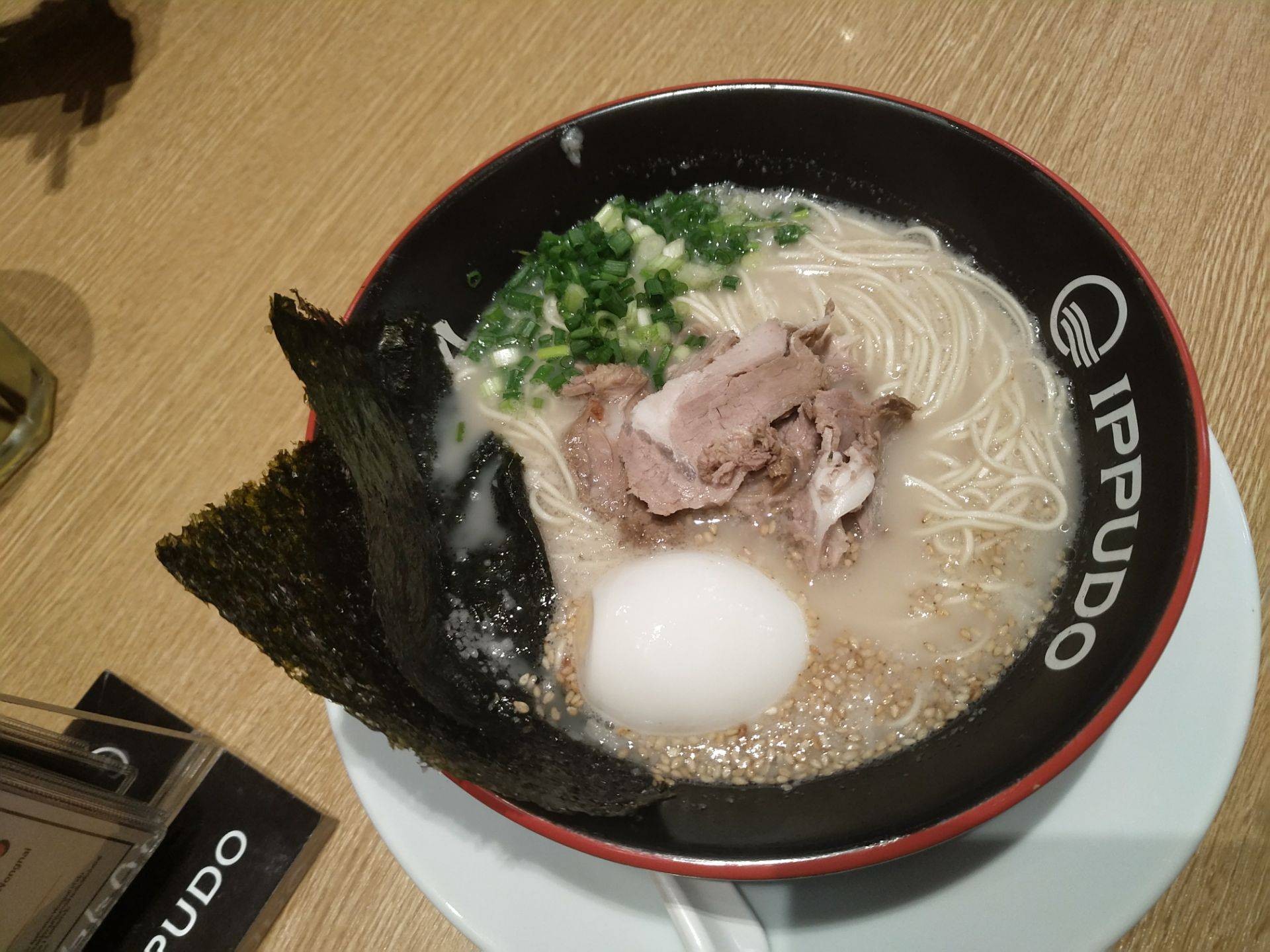 รีวิว Ramen Ippudo Central Pinklao - ราเมงรสชาติดี เข้มข้น ประวัติยาวนาน