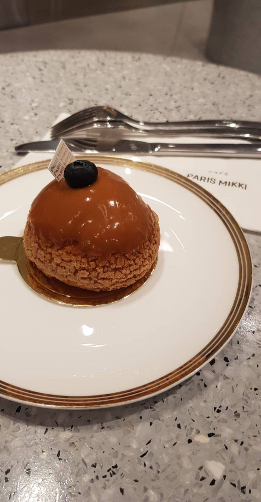 รีวิว Paris Mikki Central world - ของหวานอร่อยเลิศ ระดับ Luxury Dessert