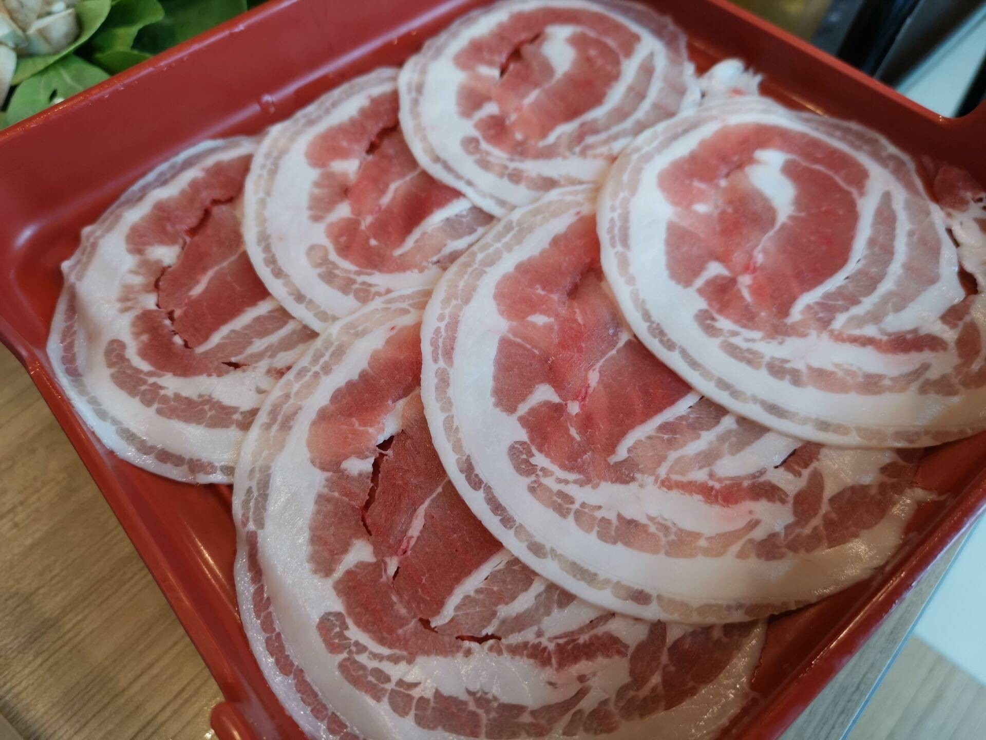 หมูสามชั้นสไลด์ ร้าน Shabu Club