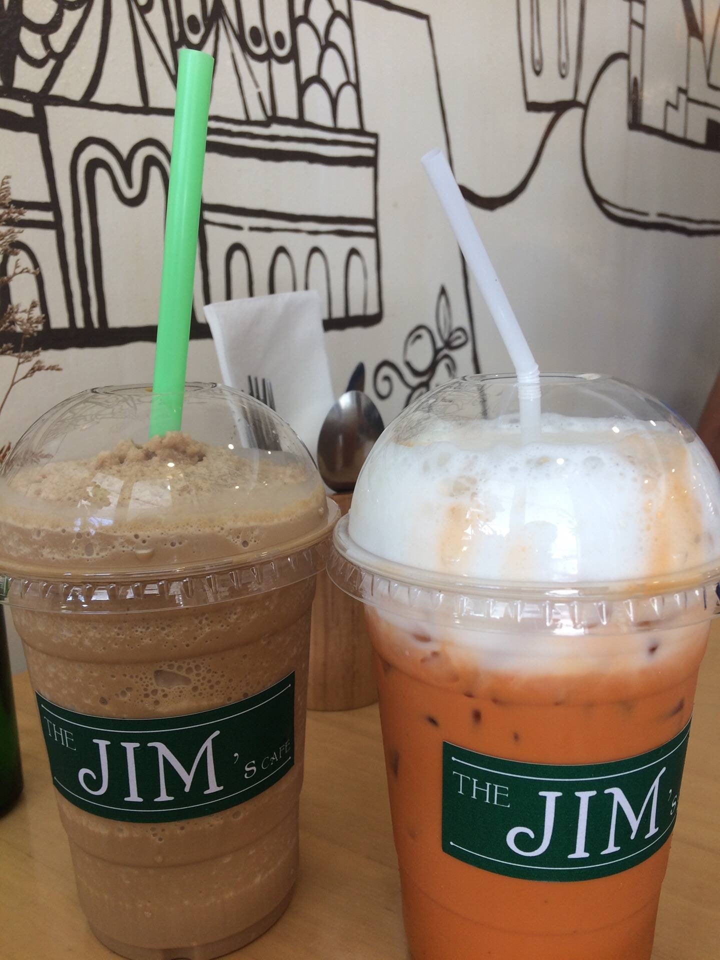 รีวิว The Jim's Cafe - ร้านน่ารัก พร้อมรอยยิ้ม แต่ในร้านไม่มีกลื่นกาแฟ😳