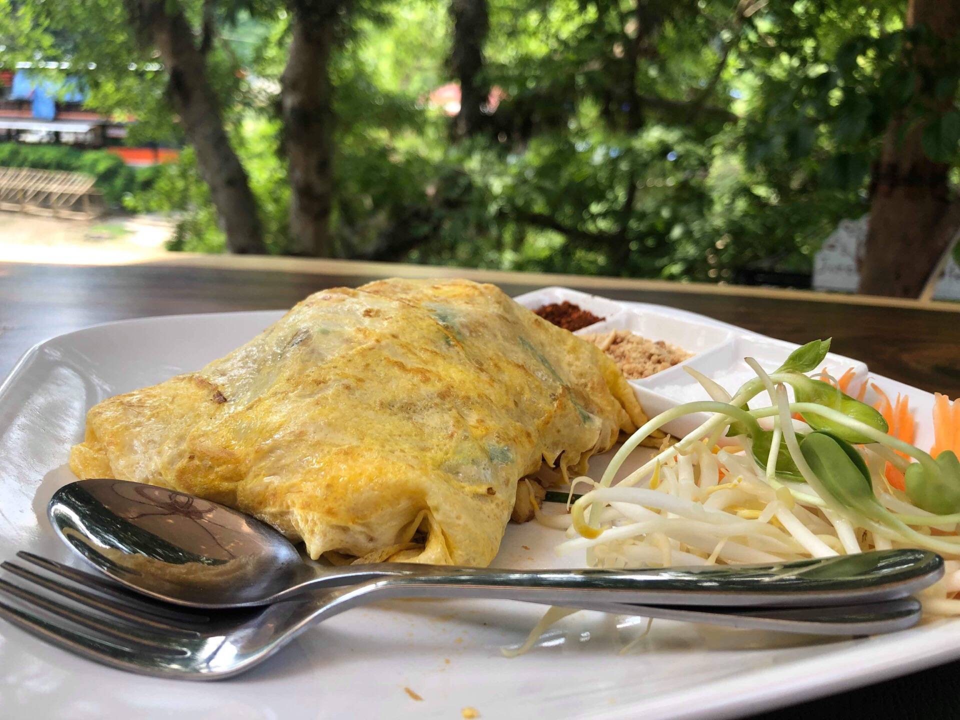 20 ร้านอาหารม่อนแจ่ม แวะอิ่มหลากเมนูเด็ด ชวนฟินบรรยากาศบนดอย!