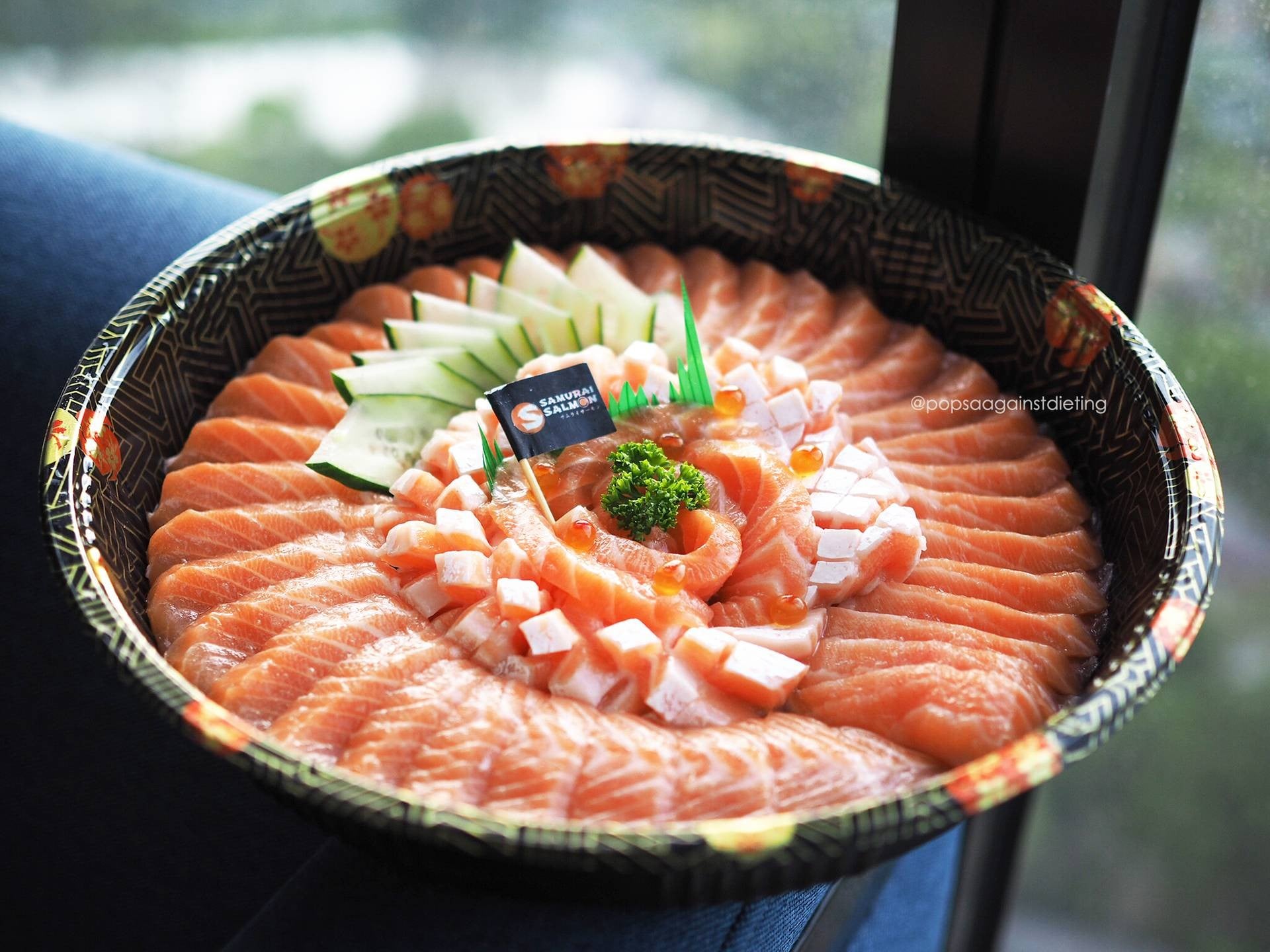 แซลมอน L ร้าน Samurai Salmon Delivery นวมินทร์