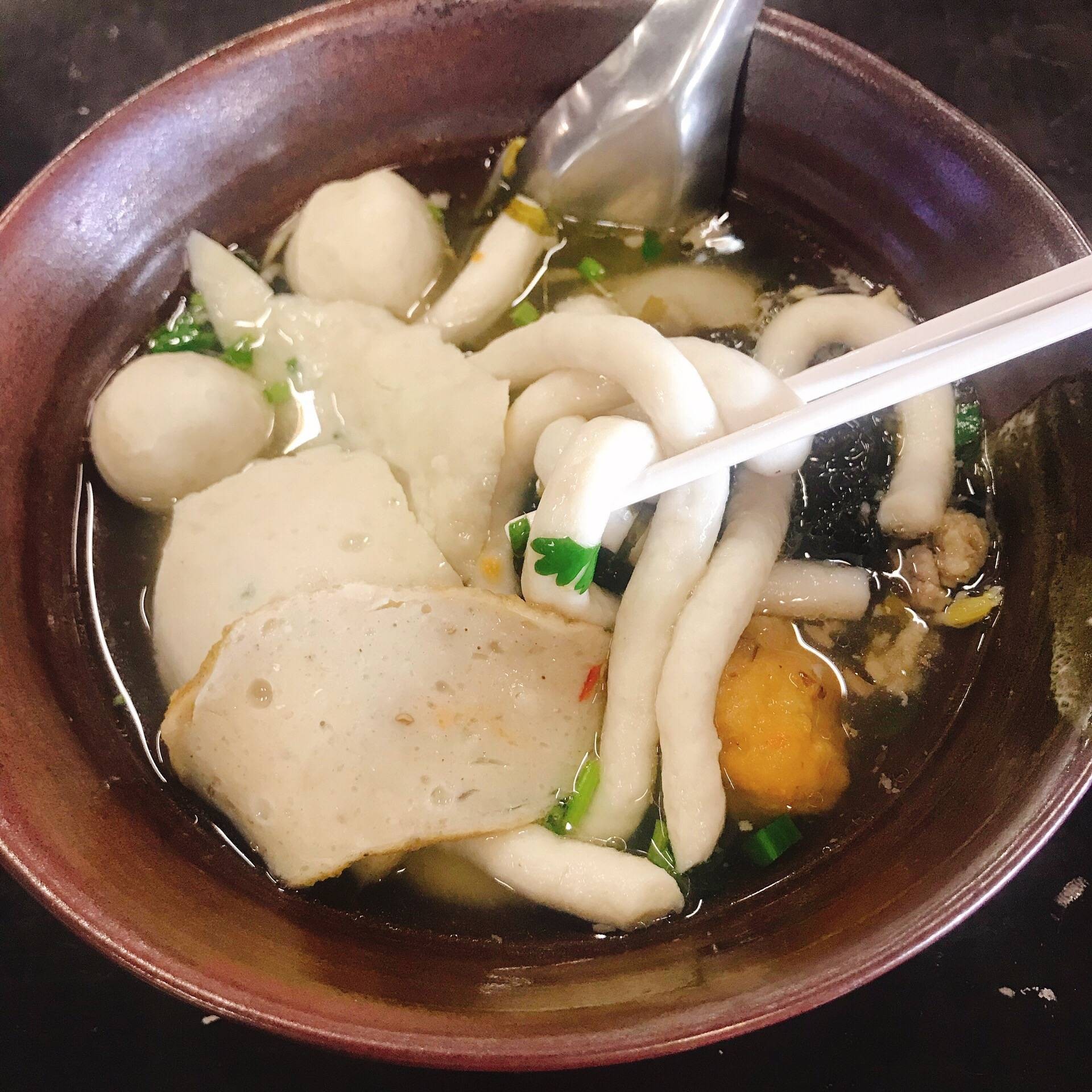 รีวิว A Jung Fish Ball • อจัง ฟิชบอล (ชื่อเดิม สอาด ลูกชิ้นปลา) พระราม ...