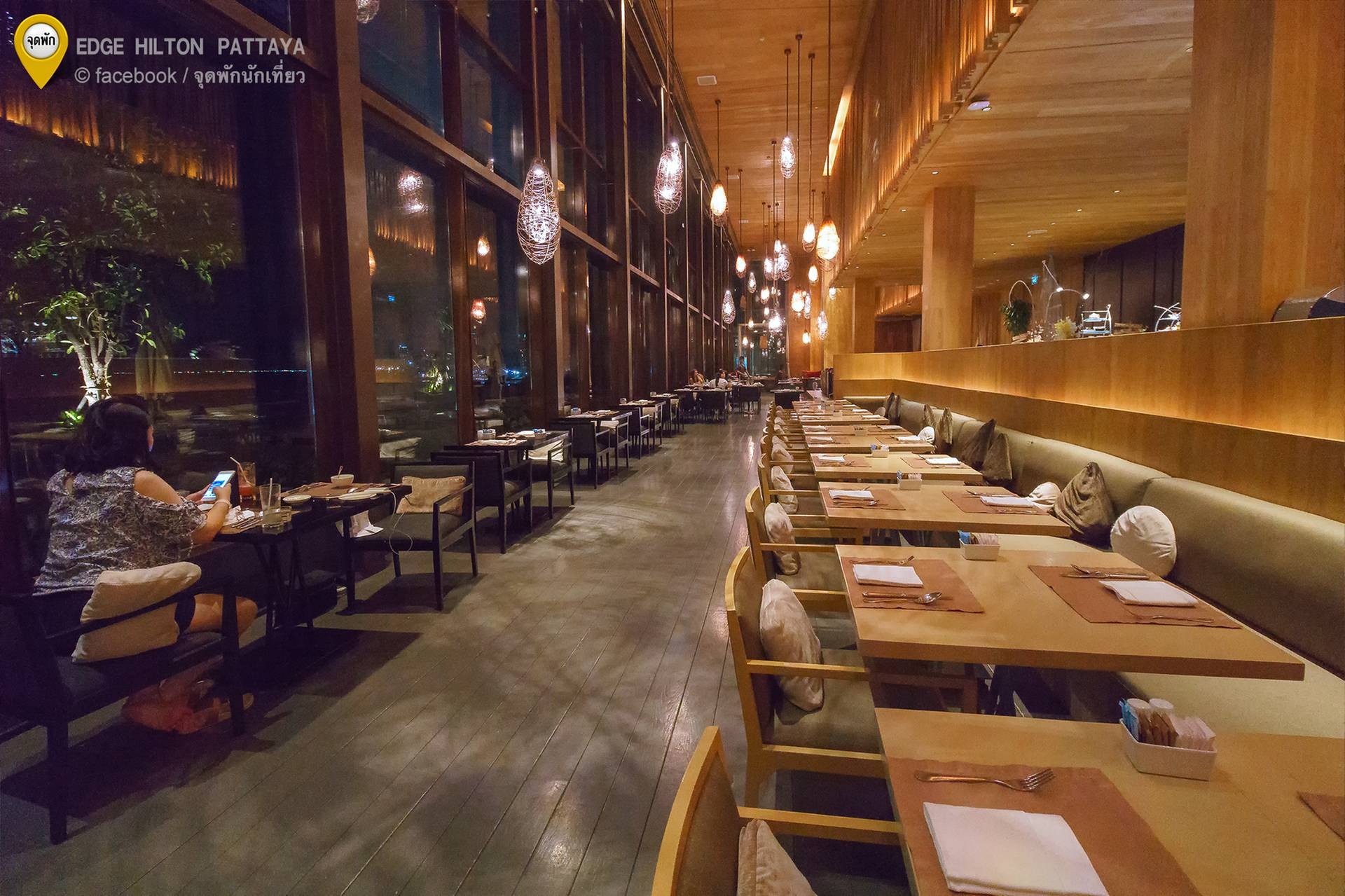 รีวิว Edge, Hilton Pattaya Hilton Pattaya Hotel - ถ้าถามว่าคุ้มมั้ย? ก็ ...