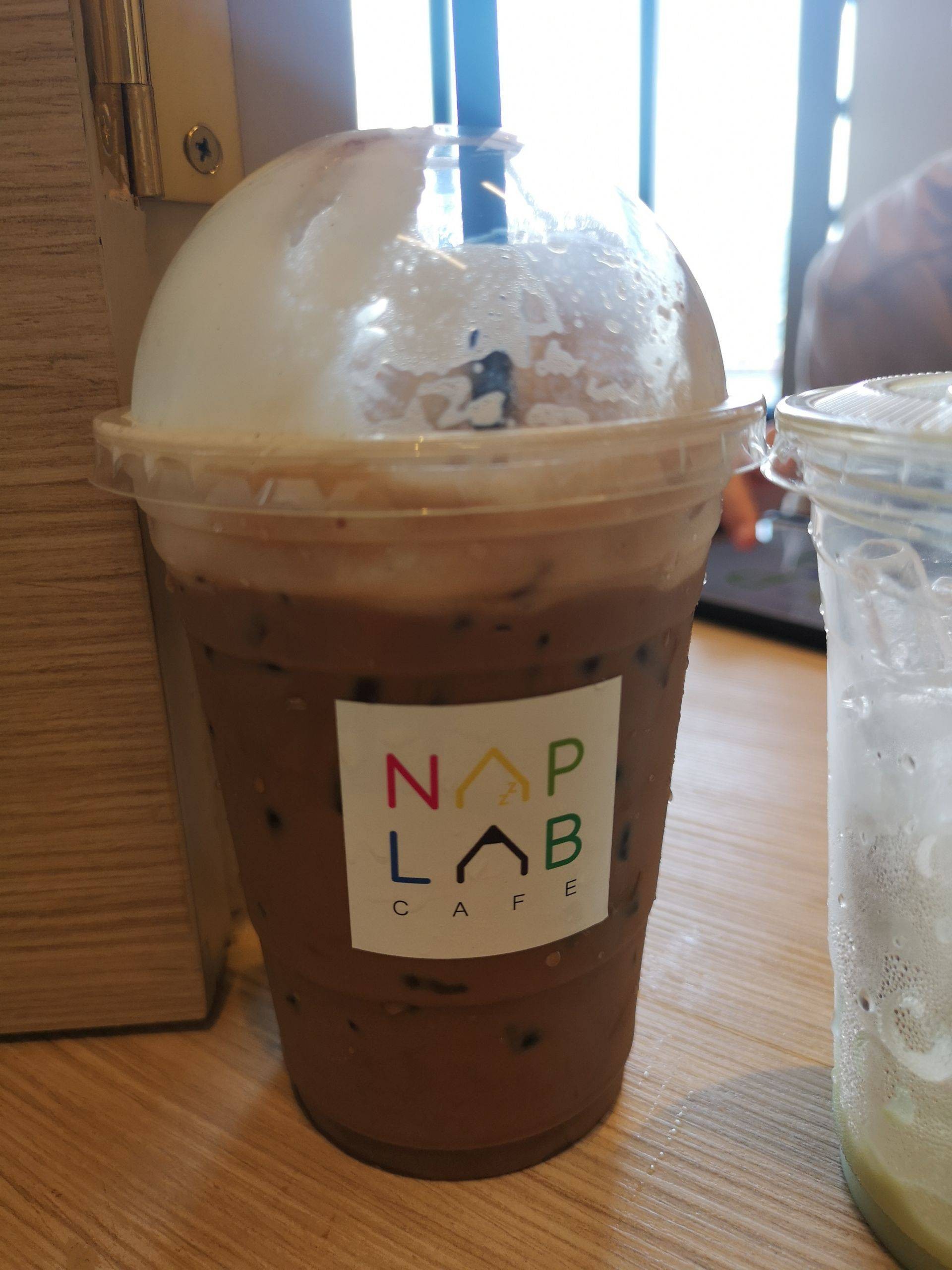 รีวิว Naplab Wang Lang - ที่นั่งทำงานแอร์เย็นสบาย