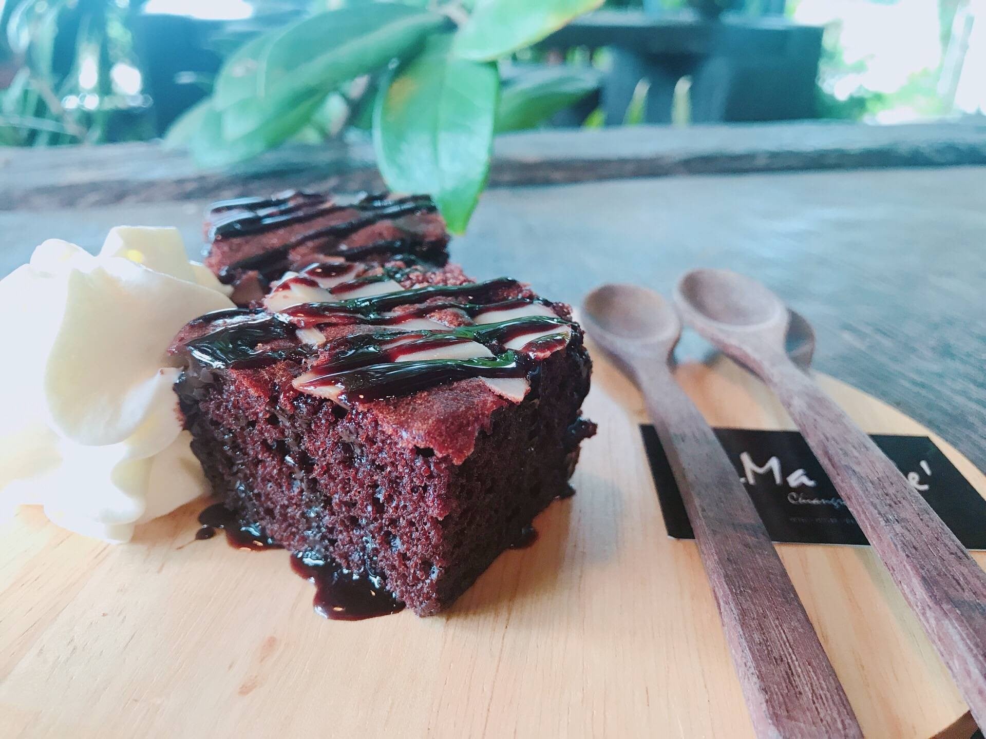 รีวิว DaMa Cafe' - อาหารราคาสูงนิดๆอาจจะเพราะติดริมน้ำกก รสชาติทั่วไปครับ