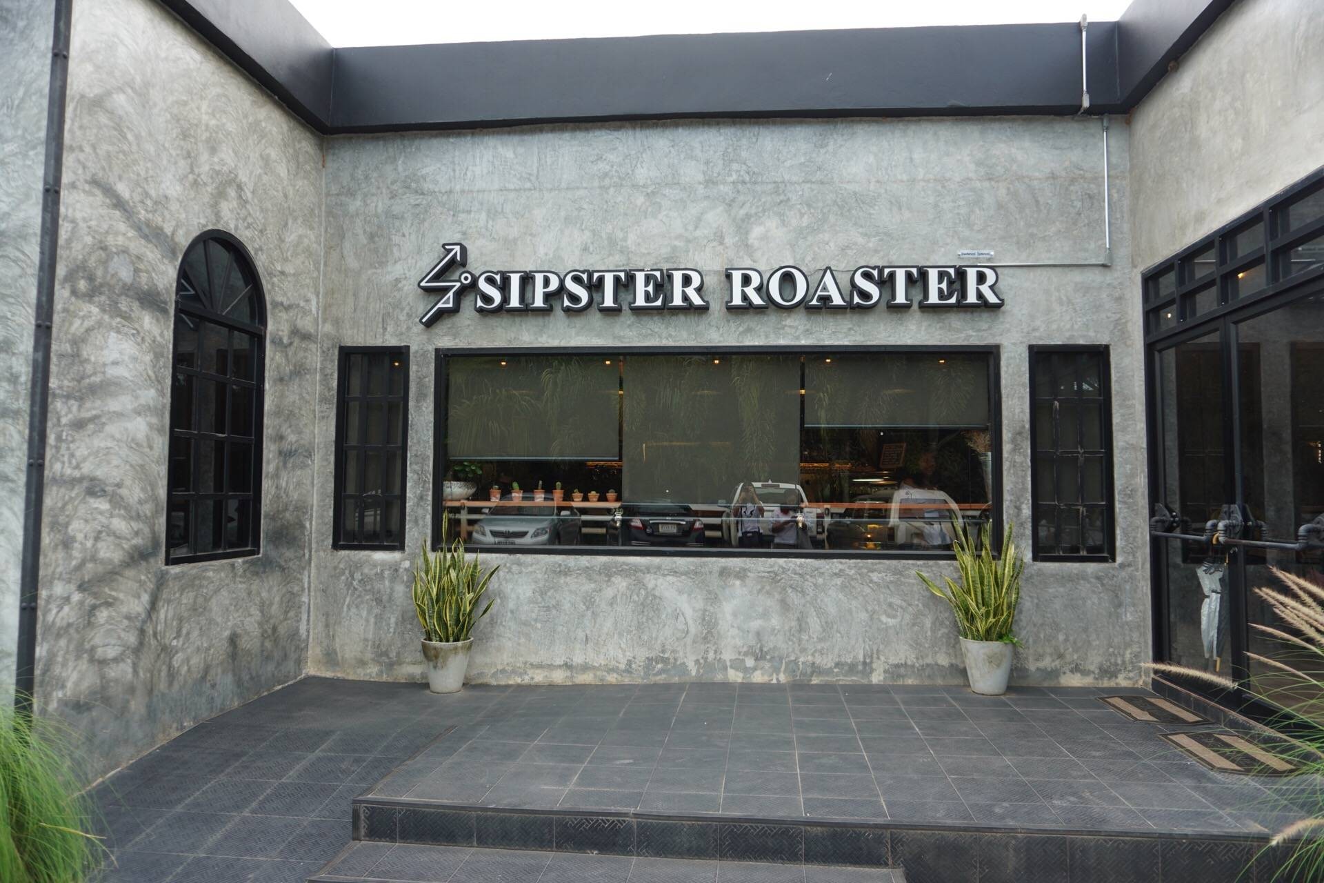 รีวิว Sipster Roaster - ร้านกาแฟสไตล์ loft