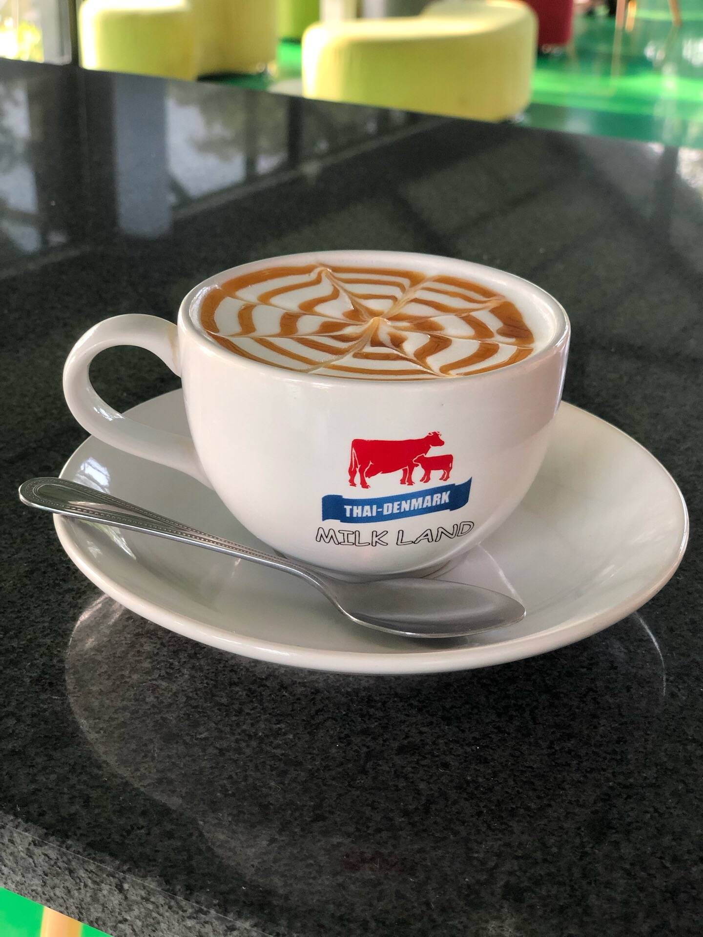 รีวิว Thai - Denmark MILK LAND ตรงข้ามฟาร์มนมไทย-เดนมาร์ค Wongnai