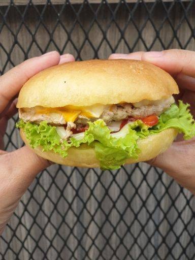 [รีวิว] ร้าน Hand Burger | เมนูแนะนำ รูปภาพ ราคา - Wongnai