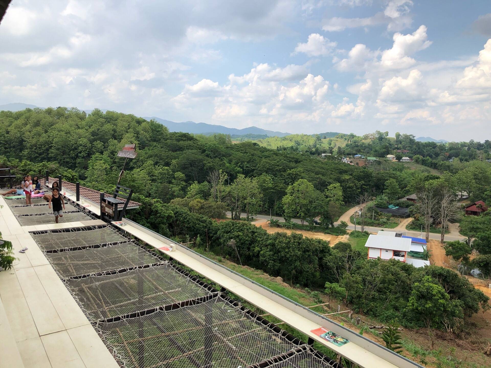 รีวิว Akha Cottage เชียงราย - • ร้านบนเขา วิวดี ถ้ามาช่วงฝนปรอย ...