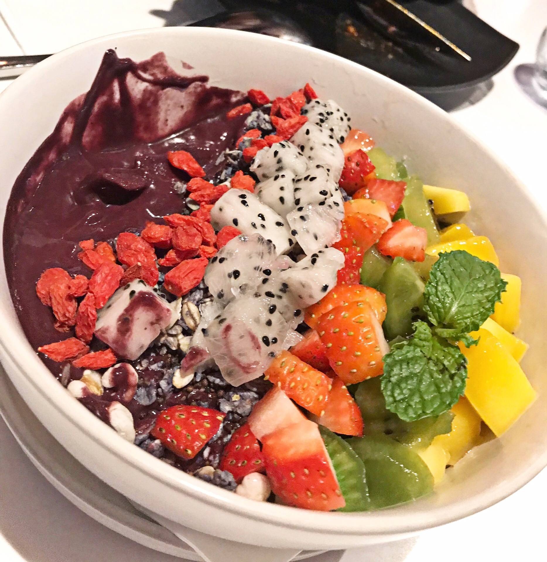 รีวิว D'ARK Emquartier - ร้านสไตล์โมเดิร์น พร้อมอาหารแนวฟิชชั่น - Wongnai