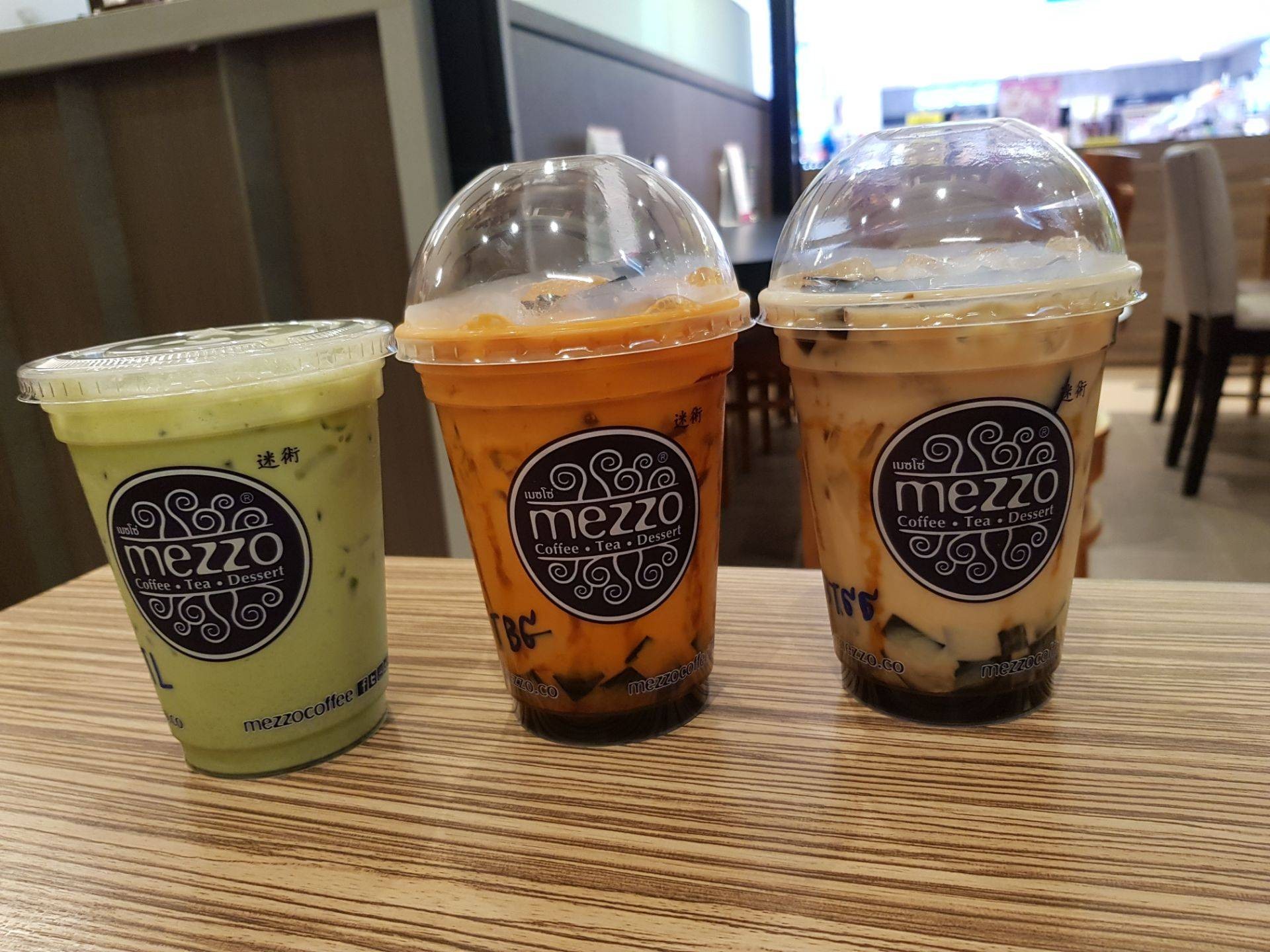รีวิว Mezzo Coffee CTW - หาที่นั่งพักหลังช็อป มาที่นี่ได้ค่ะ - Wongnai