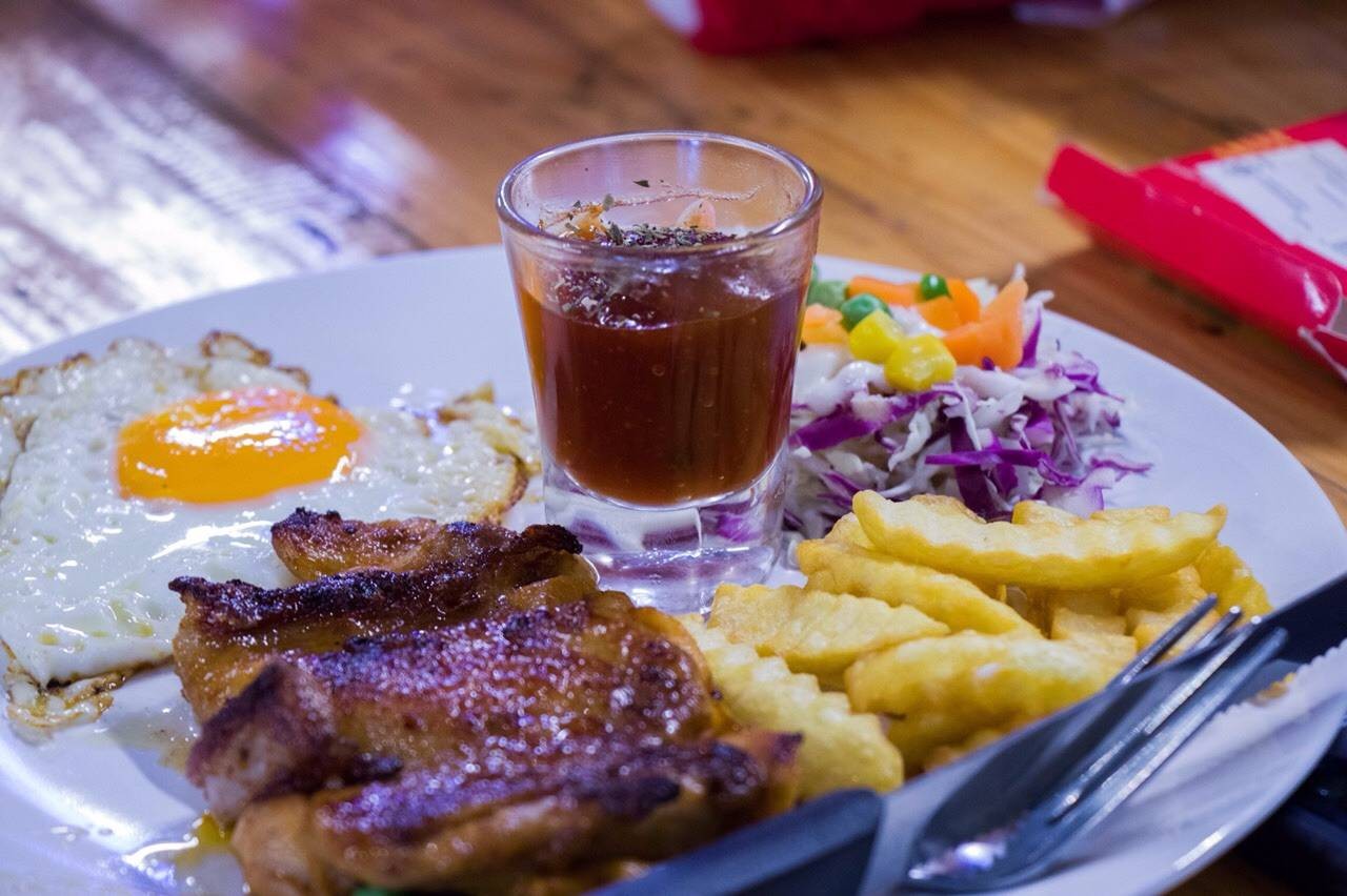 [รีวิว] ร้าน Wolf Steak house Bar&Bistro | เมนูแนะนำ รูปภาพ ราคา