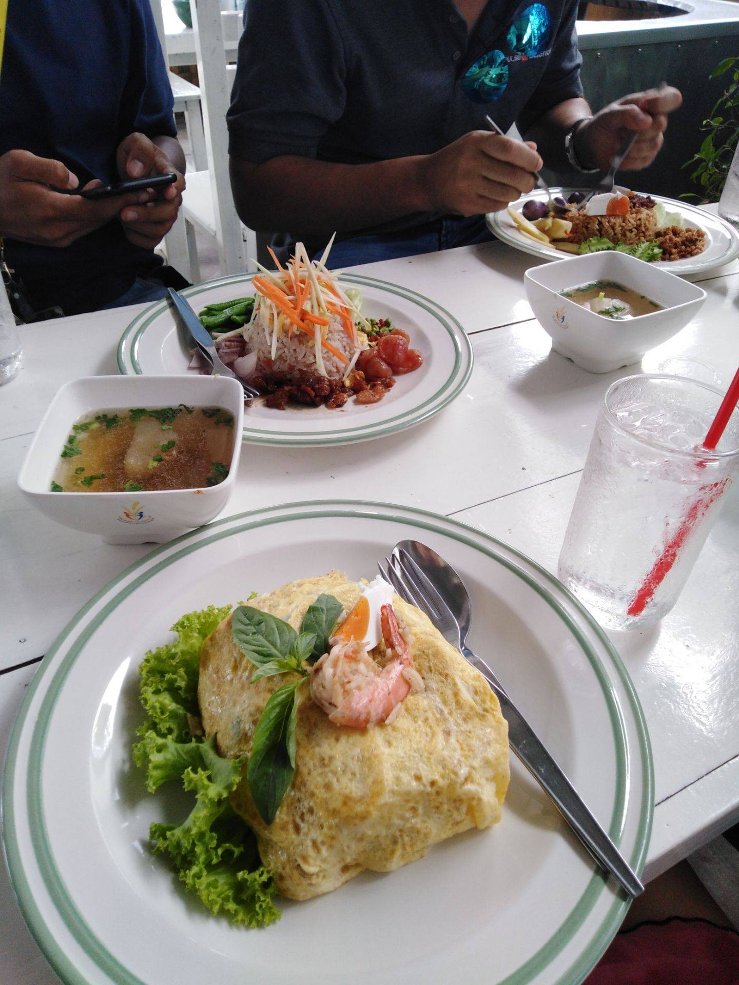 รีวิว SAMZA - สามซ่า สถานีแยกติวานนท์ - ข้าวผัดแกงเขียวหวานรวมมิตร อร่อยดี