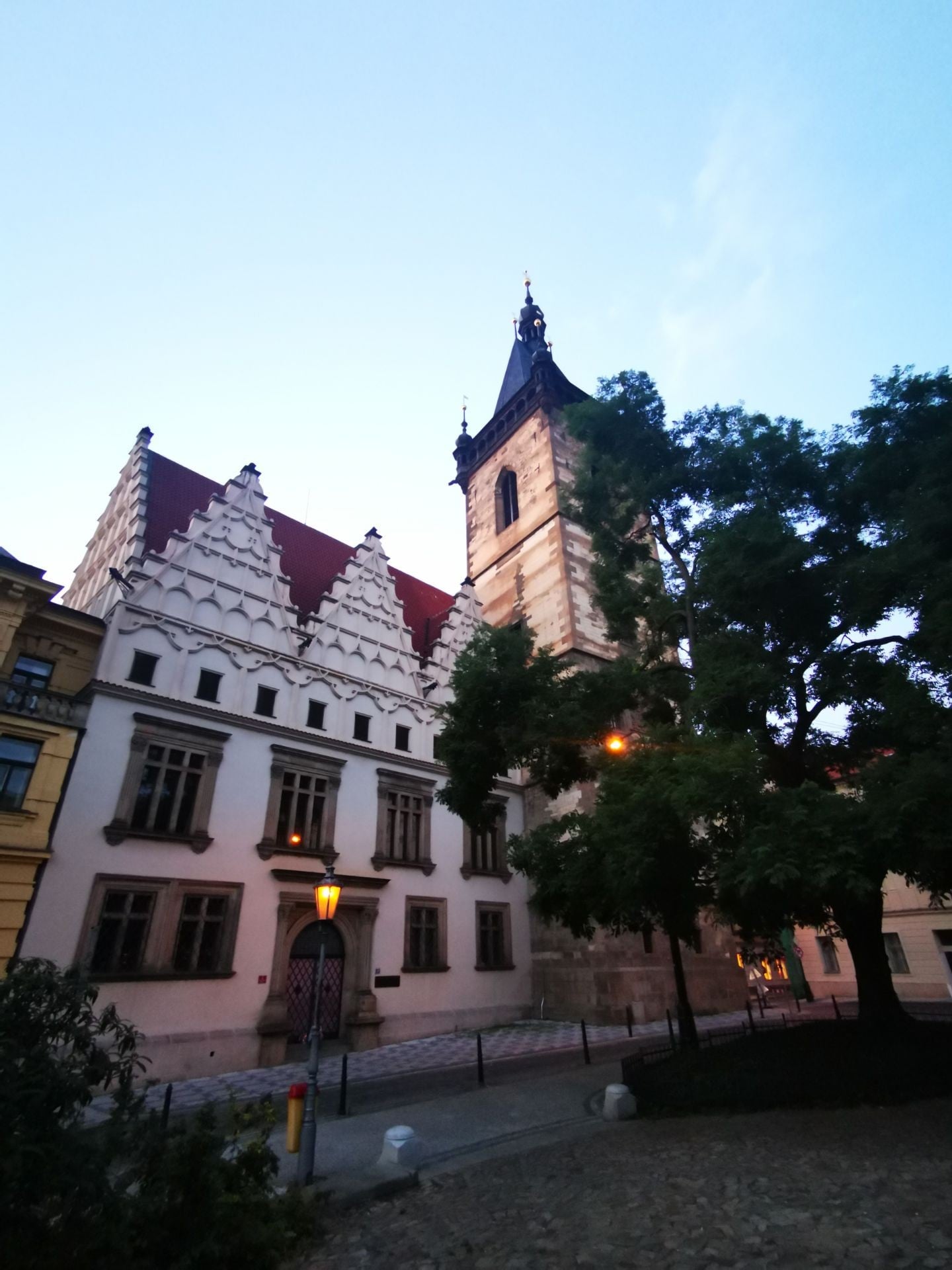 Novomestska Radnice - รีวิวสถานที่ท่องเที่ยว