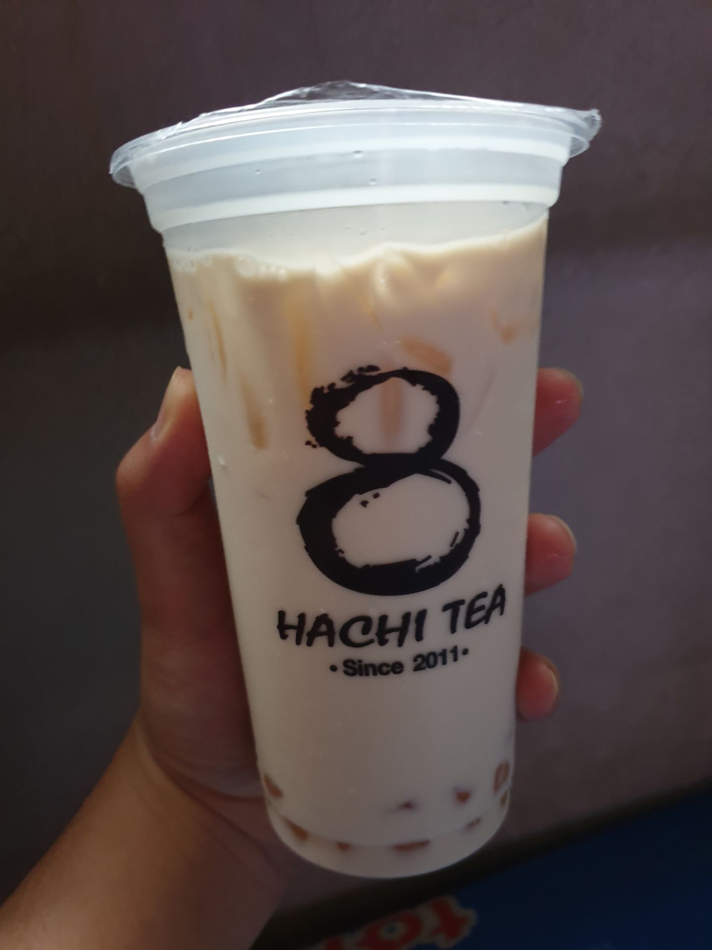 รีวิว 8 Hachi Tea BTS Surasak - ชานมไข่มุก เท่านั้น