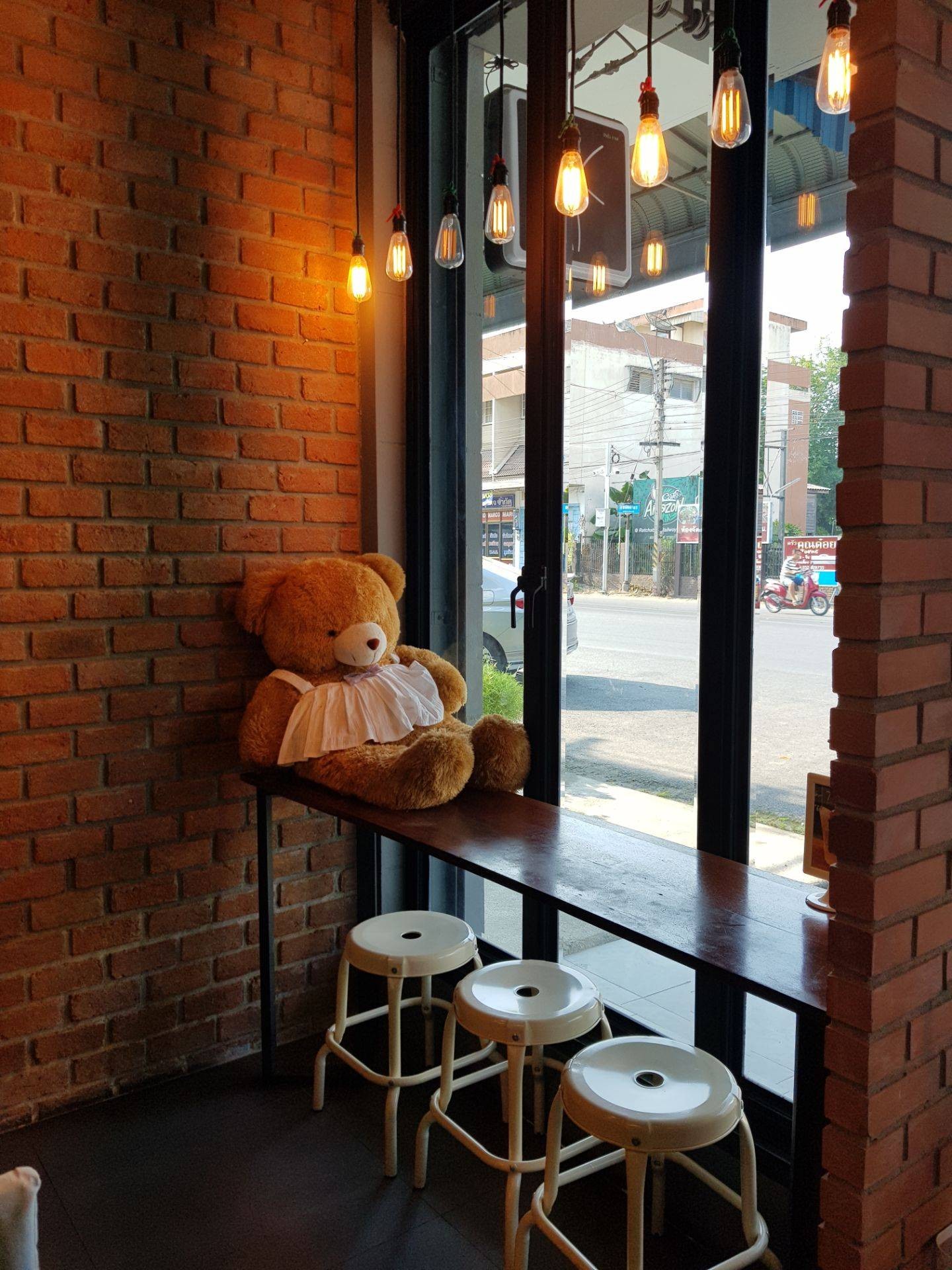 รีวิว Junction Cafe & Coffee Roaster ราชบุรี - กาแฟมะพร้าวคือดีย์
