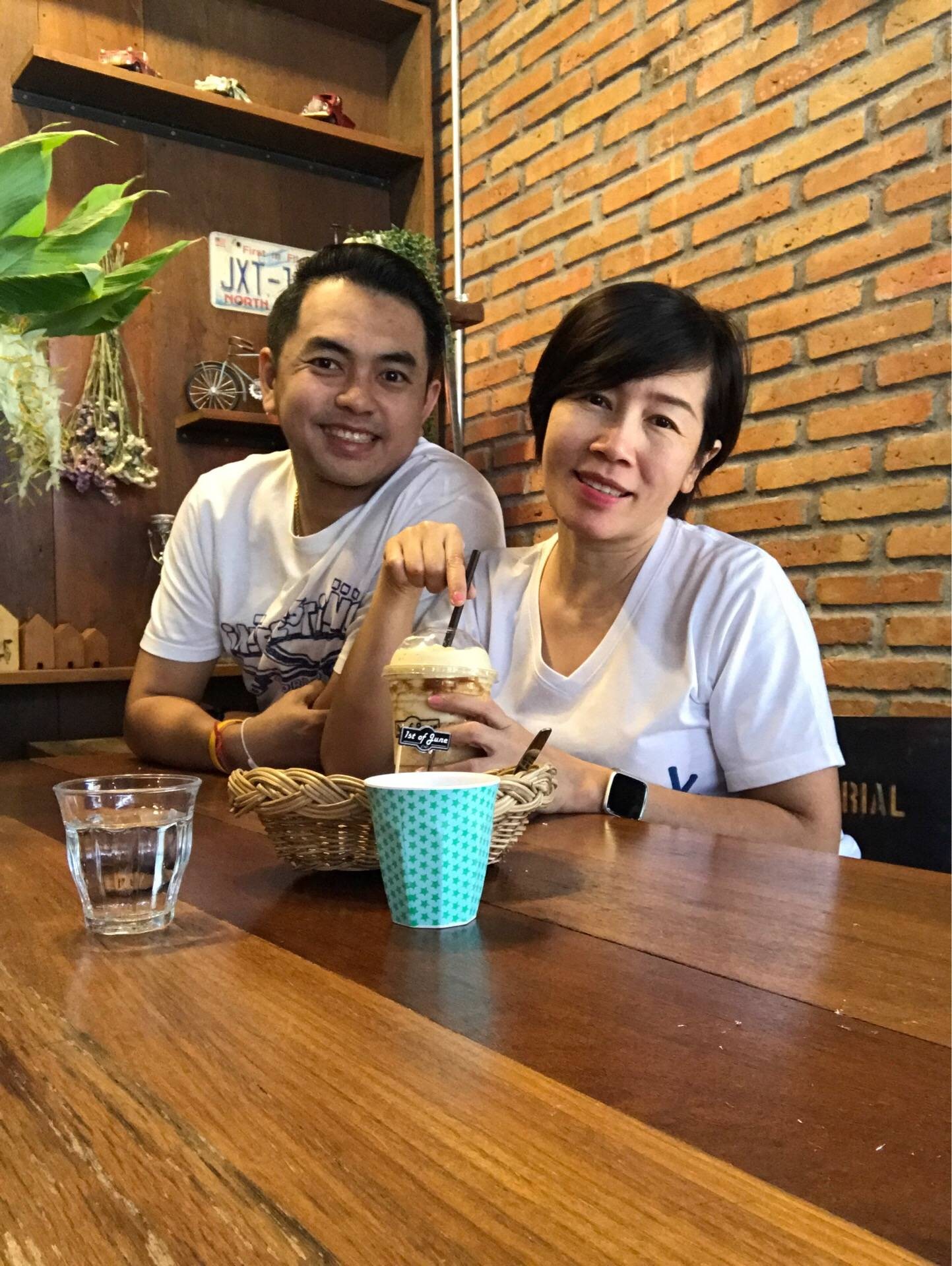 รีวิว 1st of June Cafe - คาเฟ่ที่เปิดตั้งแต่เช้า