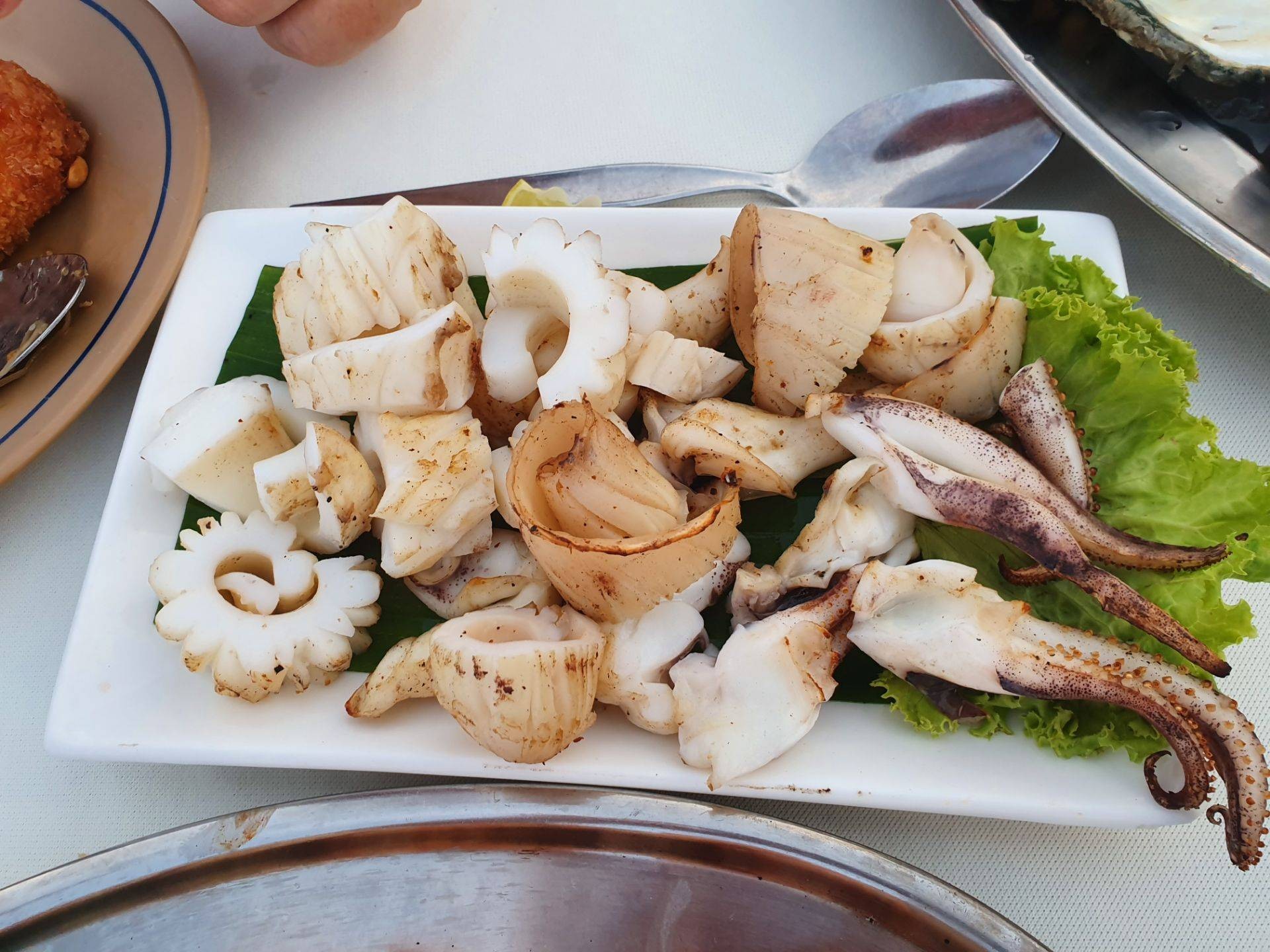 รีวิว ศิรดา เกาะยอ - ร้านอาหารทะเลเกาะยอ สด สะอาด