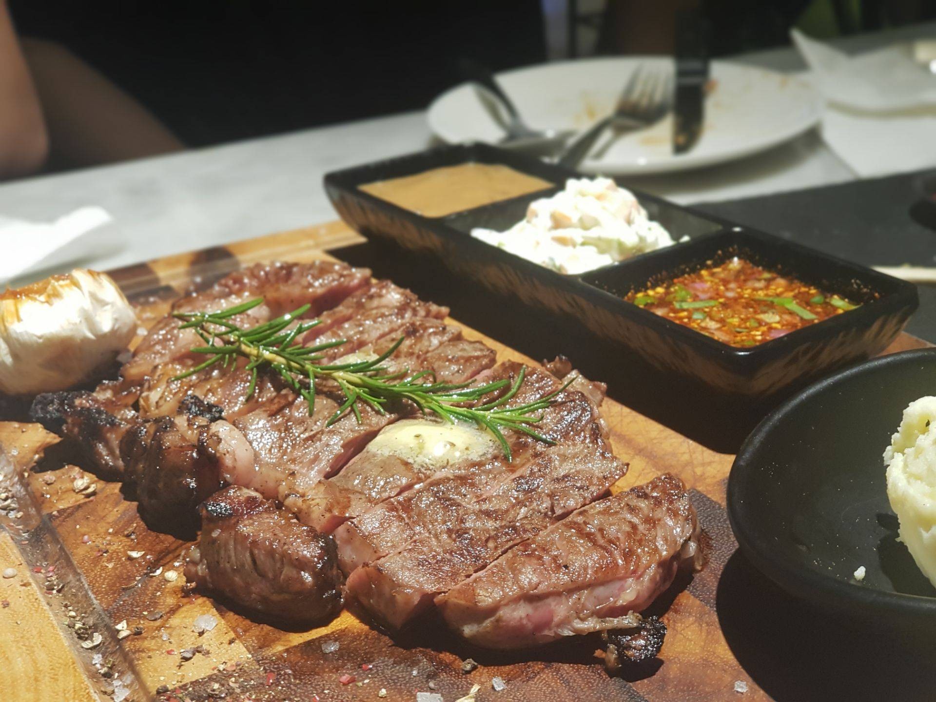 รีวิว 300 Grams Butcher and Restaurant - อาหารอร่อย บรรยากาศดี - Wongnai