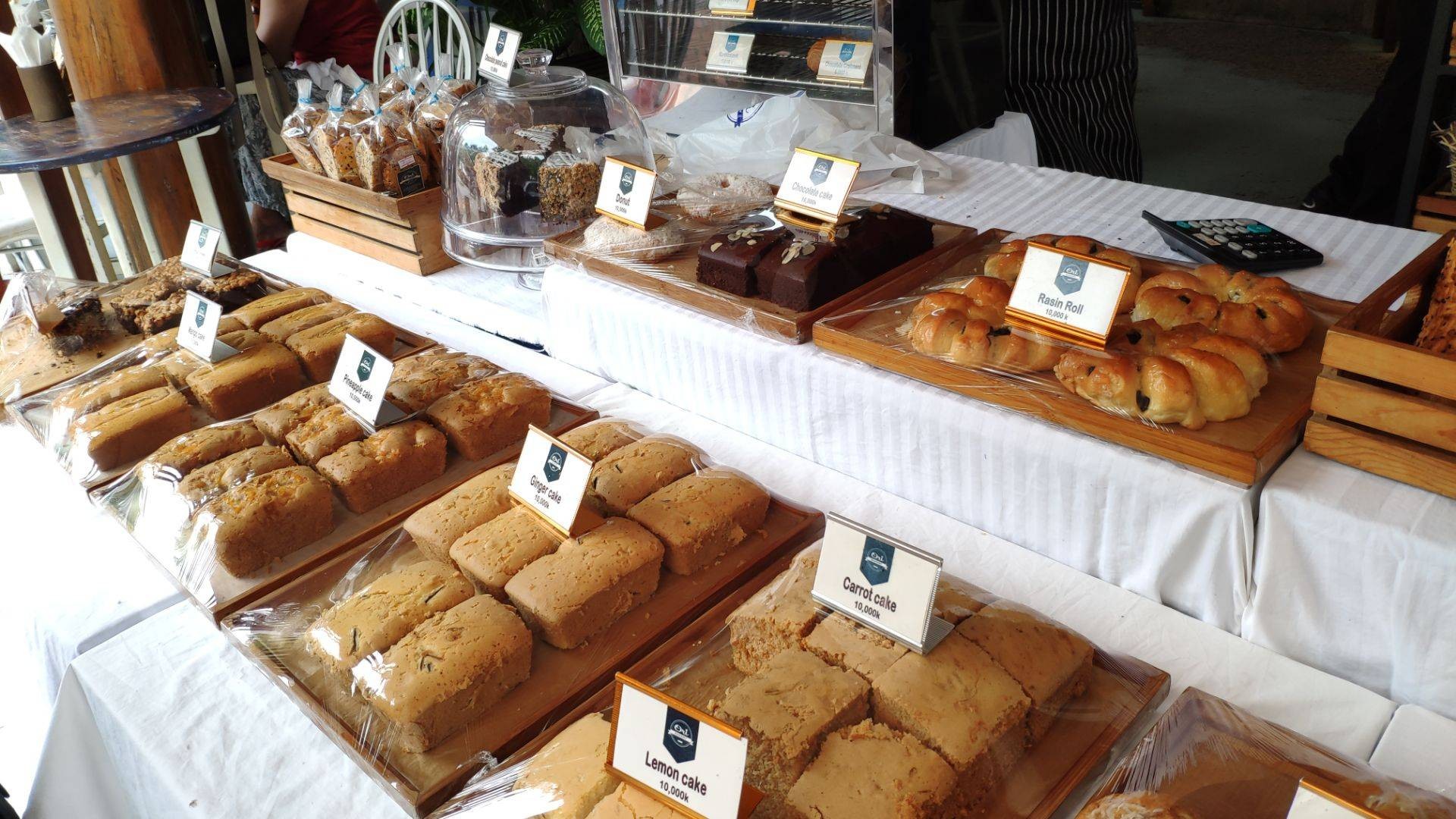 รีวิว Indigo Cafe - ขนมอร่อย หลากหลายชนิด