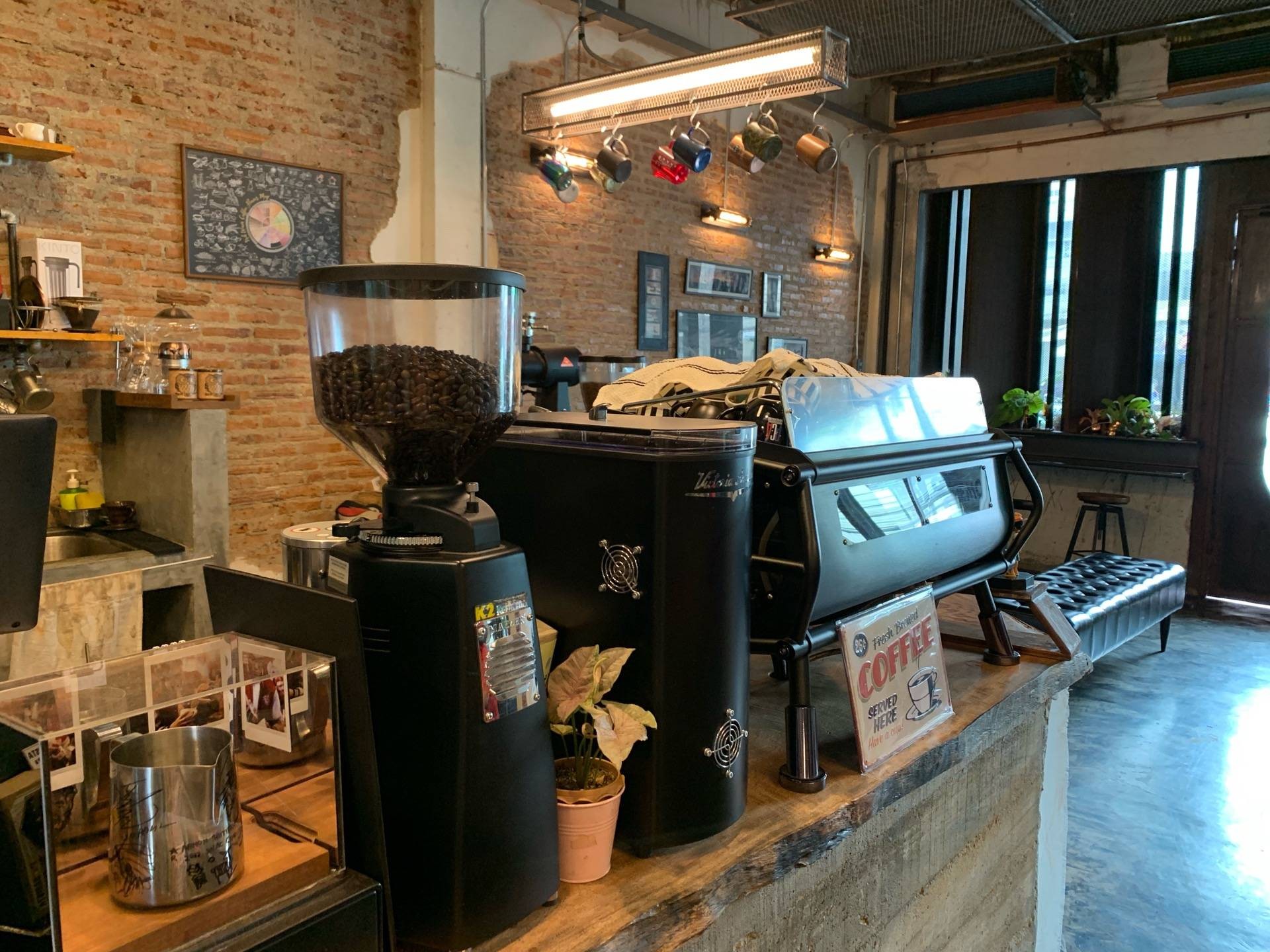 รีวิว MAS Coffee&Roastery - ร้านเมล็ดกาแฟดีๆ กลิ่นหอม บรรยากาศข้างใน ...