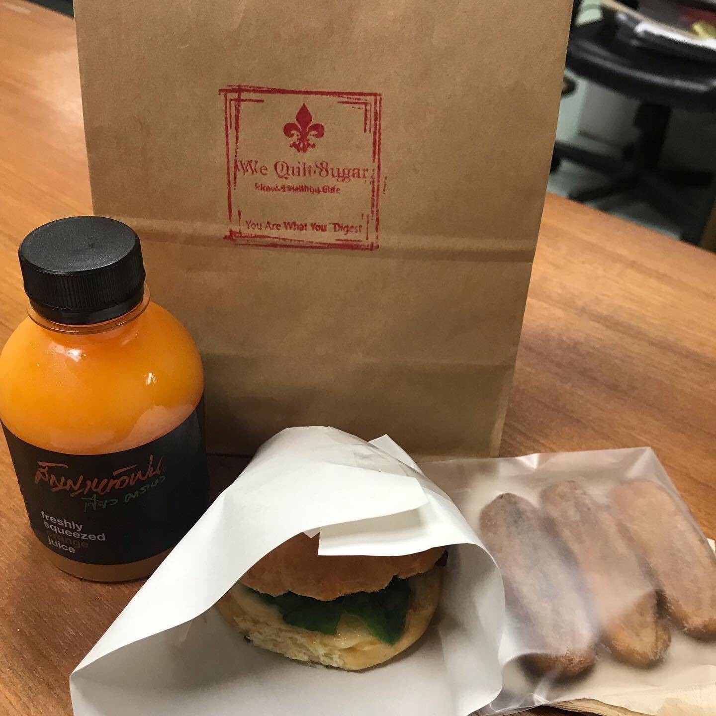 รีวิว We Quit Sugar Raw & Healthy Cafe in Campus มหาวิทยาลัยเกษตร ...