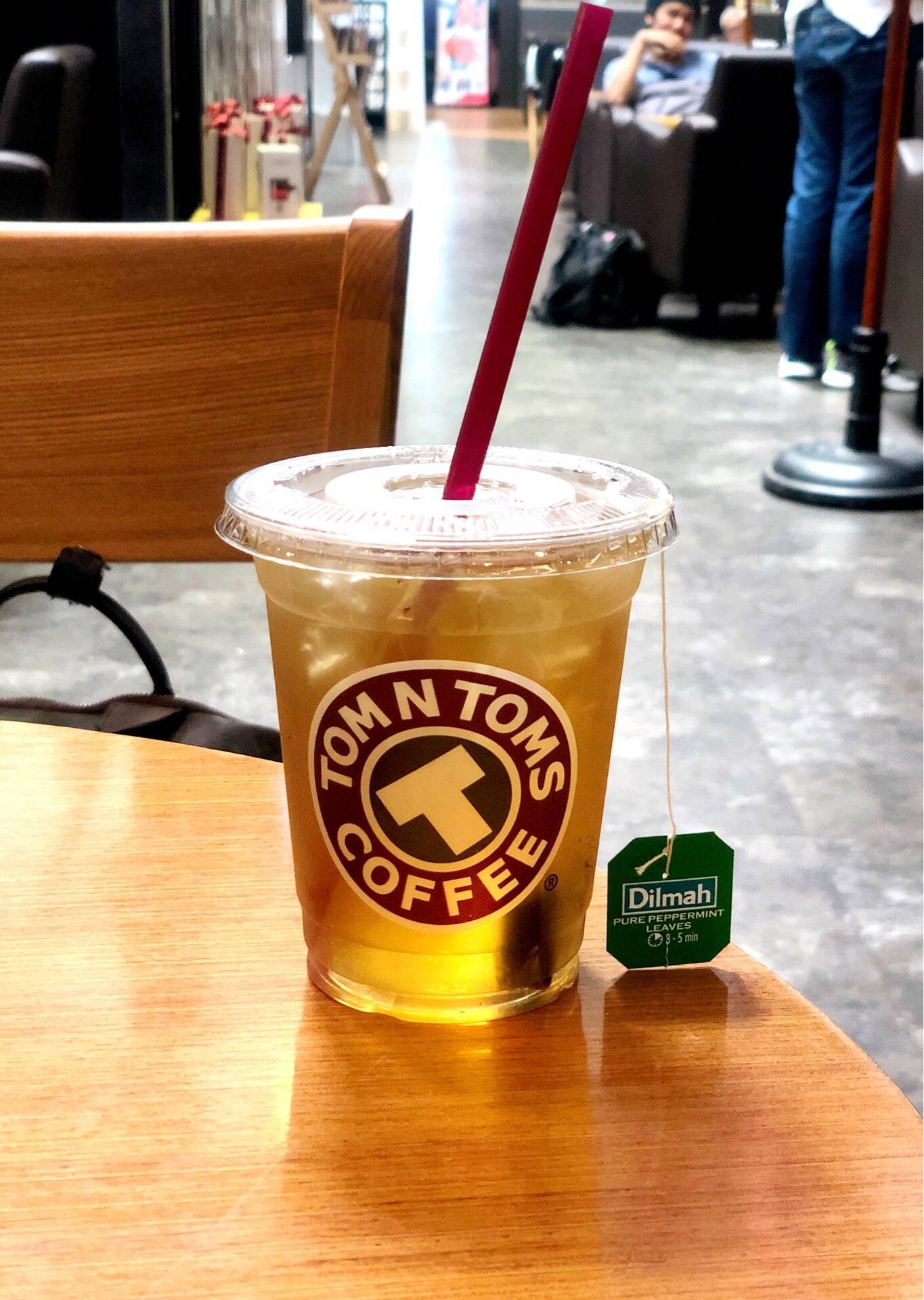 รีวิว TOM N TOMS COFFEE เดอะเพลสเอกมัย (ชั้นจี) - ร้านกาแฟดีที่หายากมาก ...