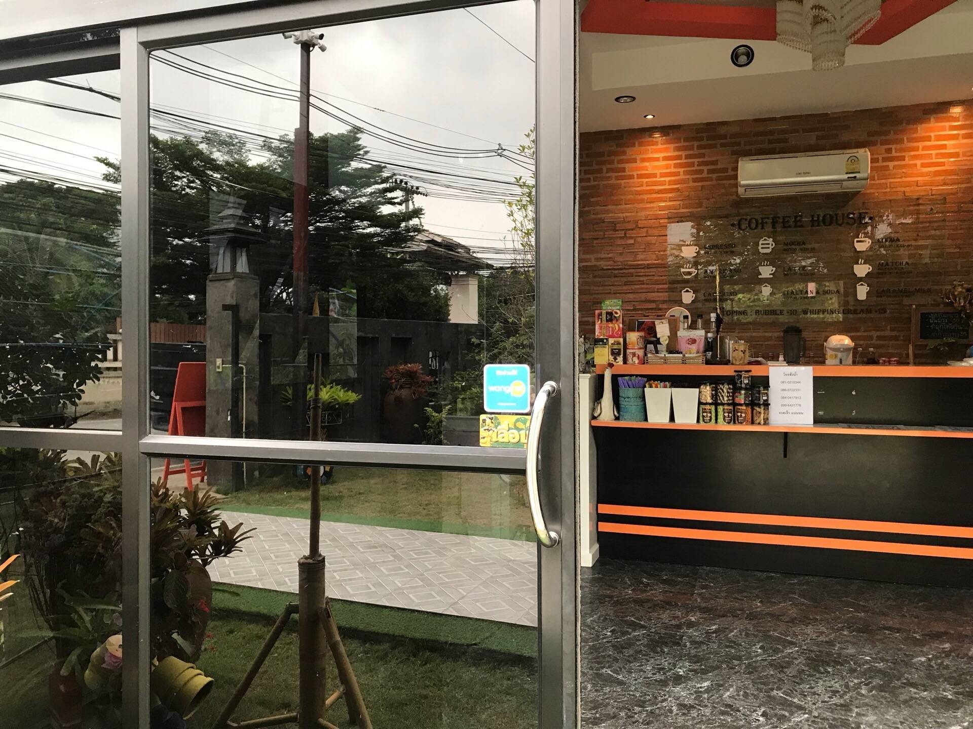 รีวิว Coffee House Sanphanat สันพระเนตร - ชาเย็นสดหอมมากๆๆ
