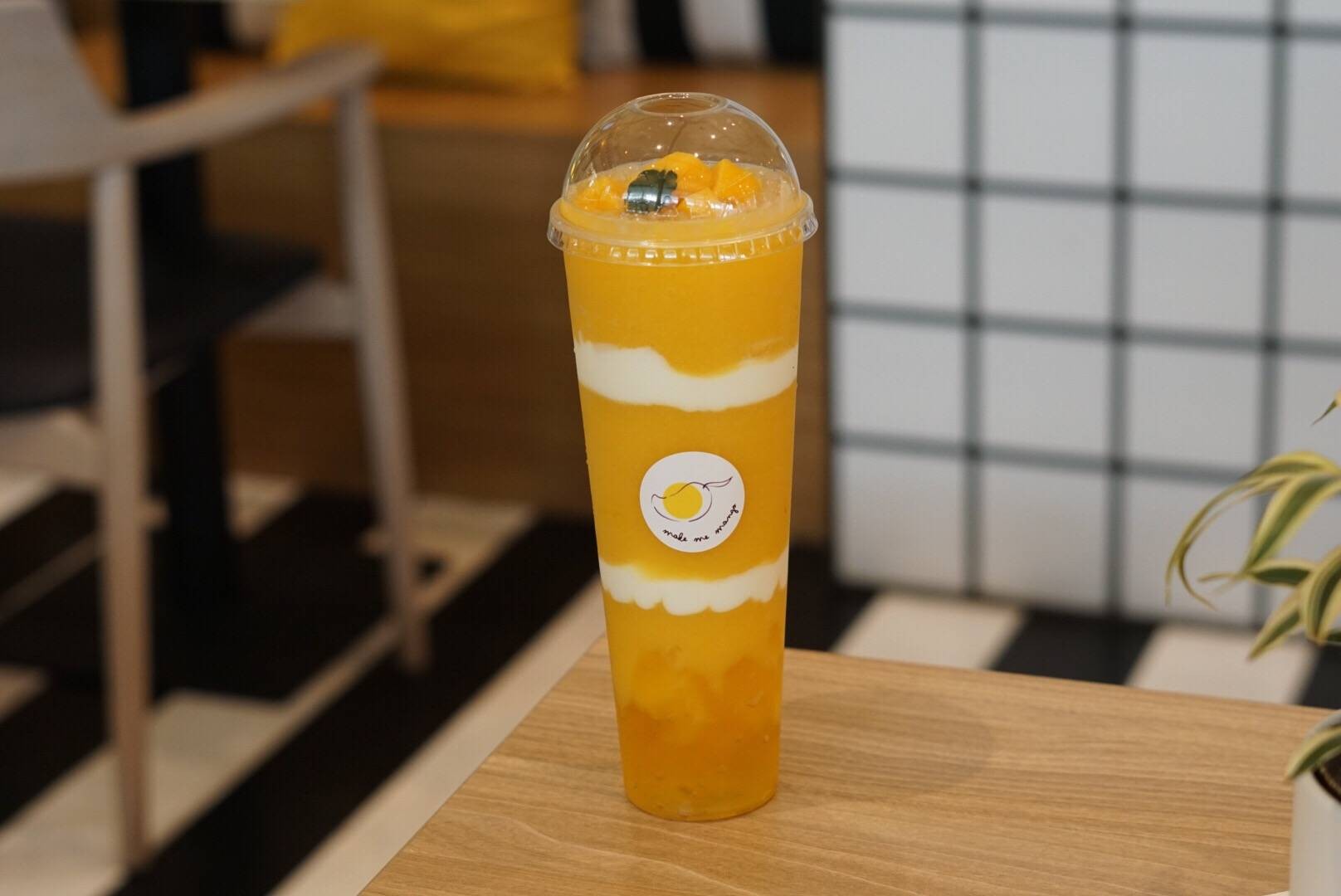 รีวิว Make Me Mango CentralWorld - มากินมะม่วงปั่น 1 ลิตร